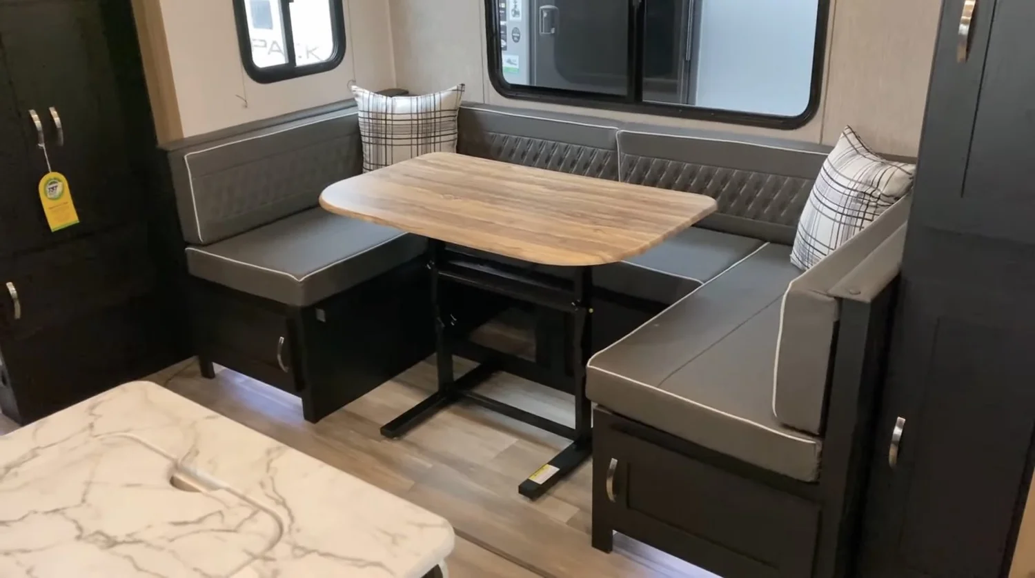 RV review: Coachmen Freedom Express Ultra Lite 238BHS