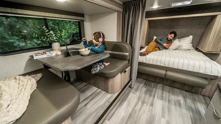 Winnebago Micro Minnie 2108DS FLX RV review