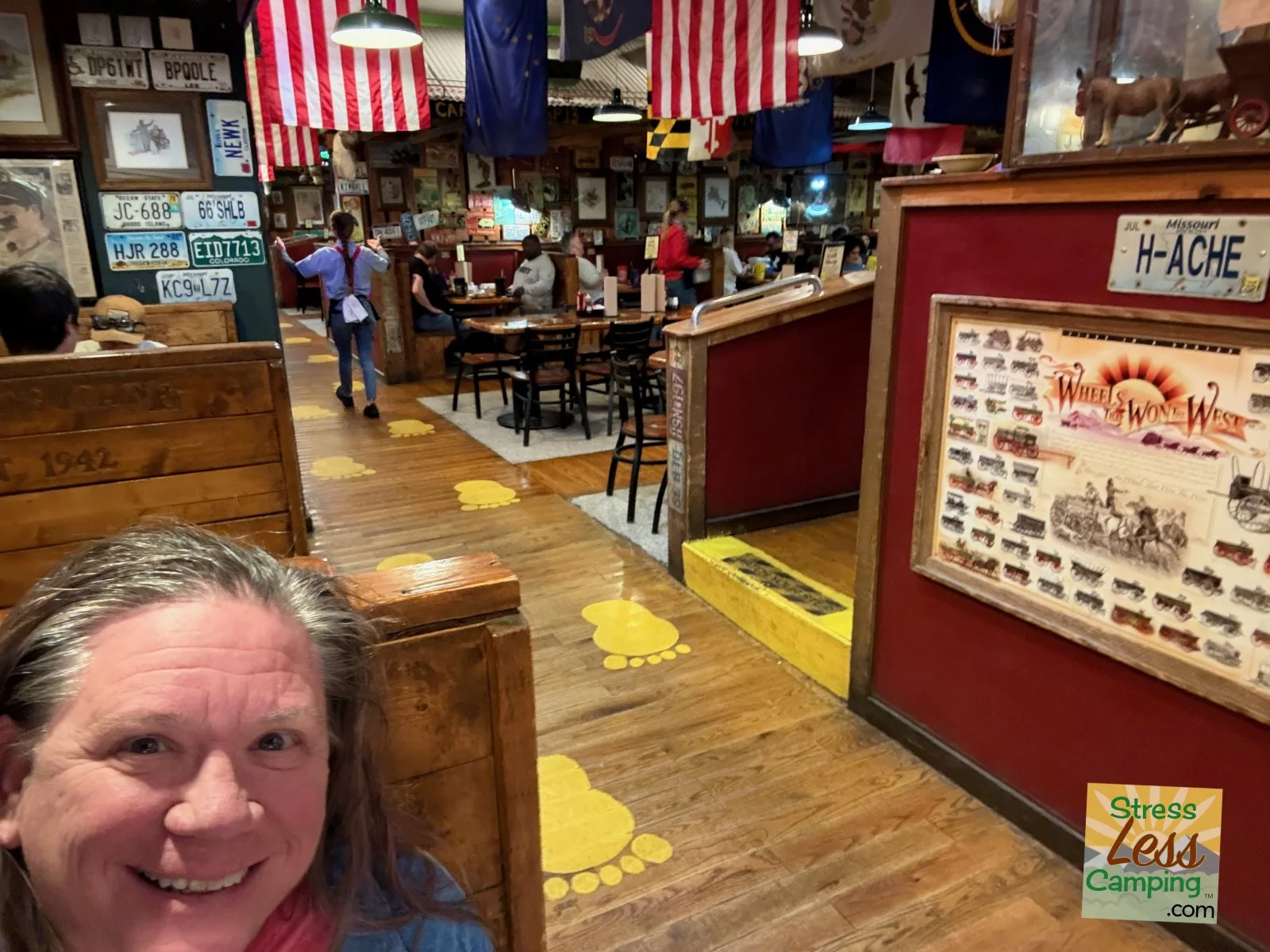 Eating Americana - following billboards that promise good eats