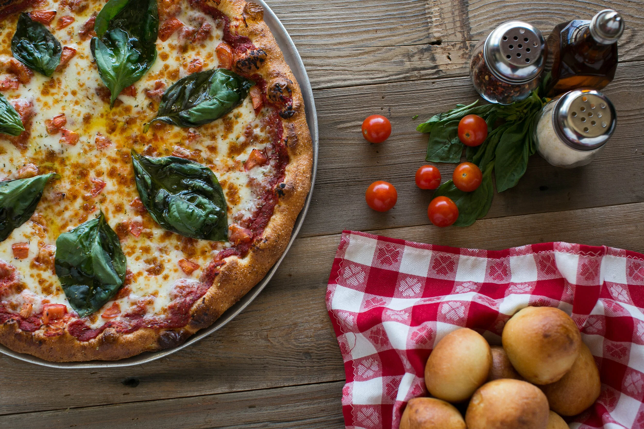 Since 1973 Dels Pizzeria