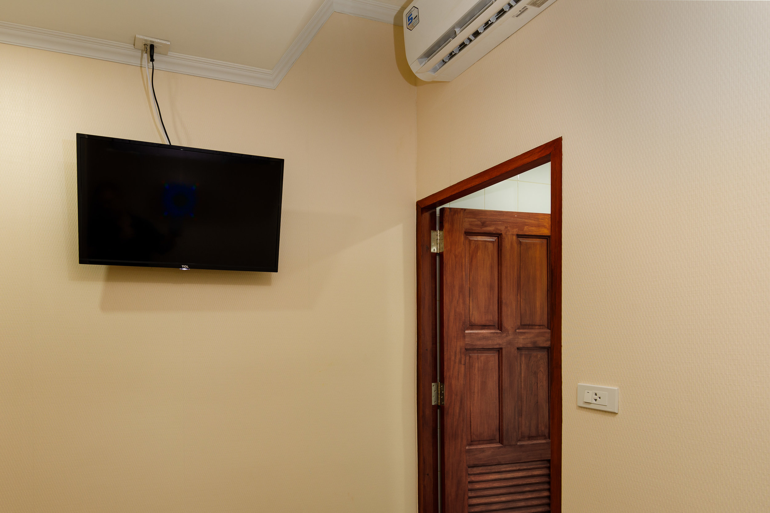 Hotel Rooms | The Classroom Hotel Central Pattaya Hotel Rooms — The ...