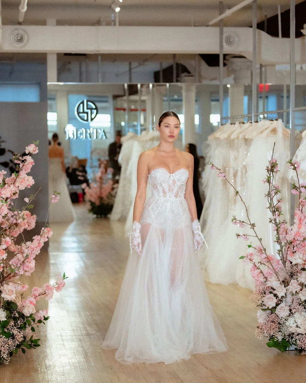 trunk shows — Ultimate Bride Ultimate Bride Chicago Bridal Salon