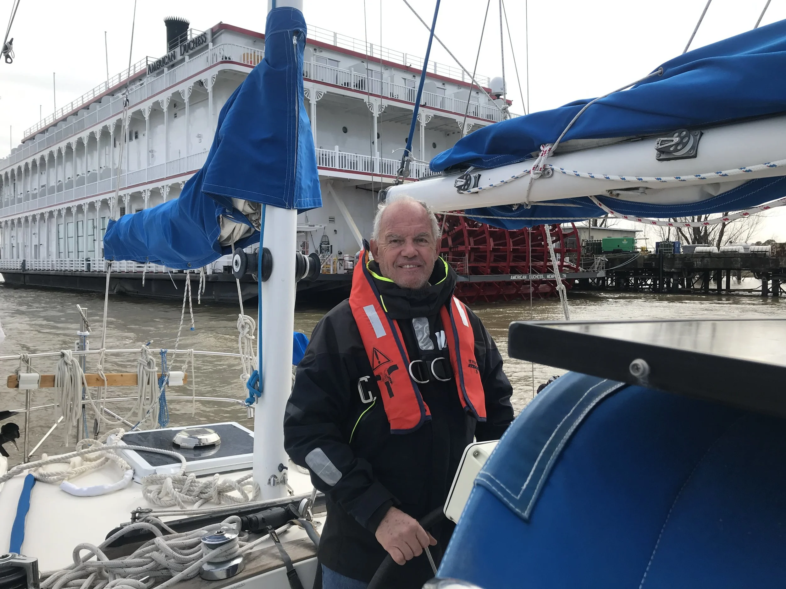 Hire Boat Captain | Yacht Delivery Worldwide | Capable Captain