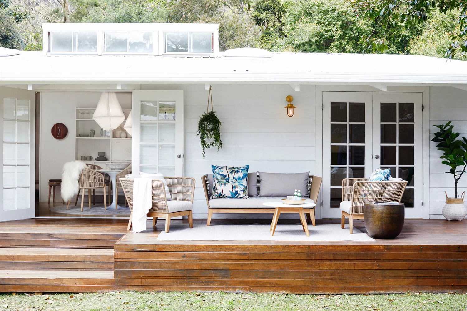 THE BEACH SHACK TOUR + 5 MINUTES WITH BON — THREE BIRDS RENOVATIONS