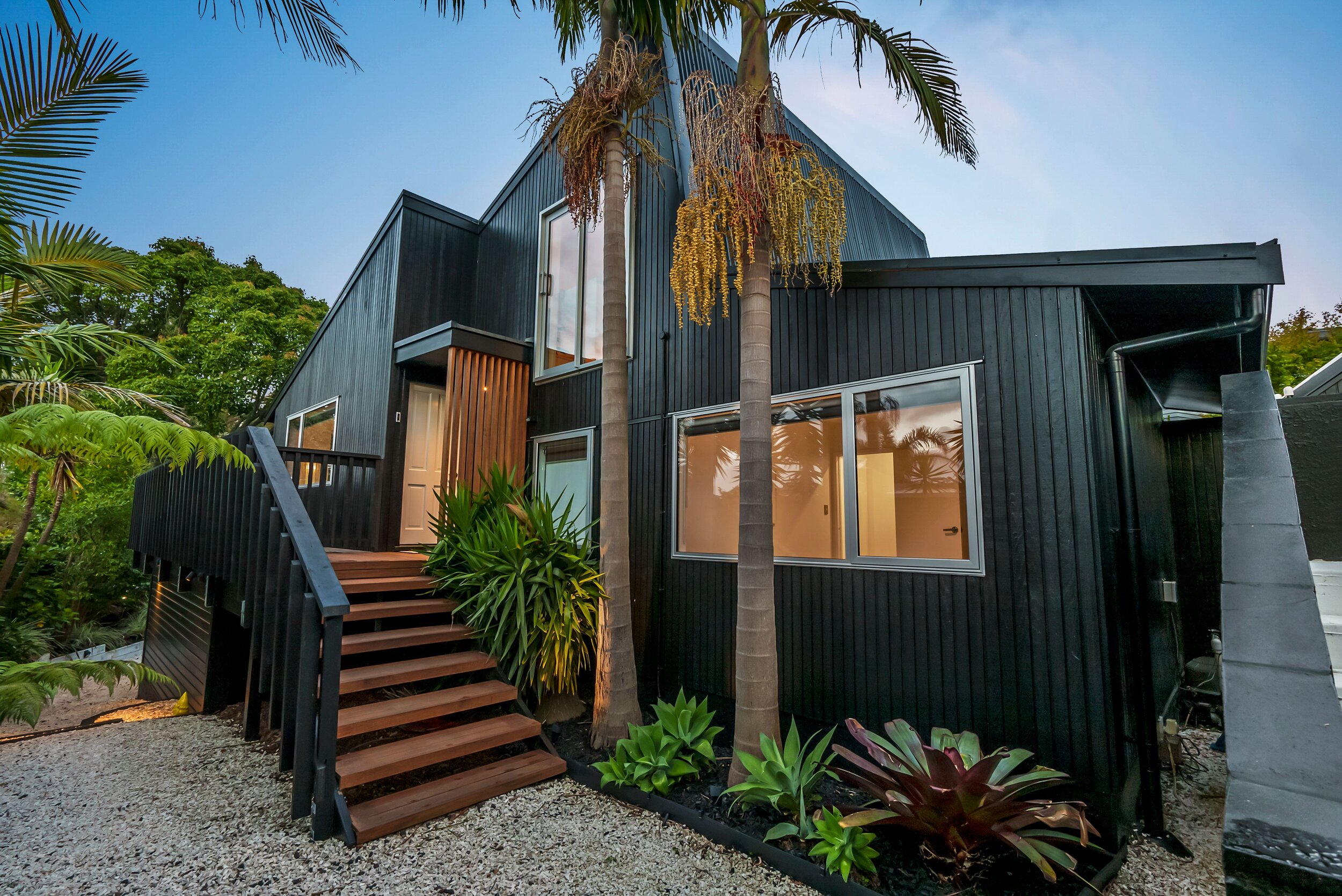 7 SENSATIONAL HOME TRANSFORMATIONS — THREE BIRDS RENOVATIONS