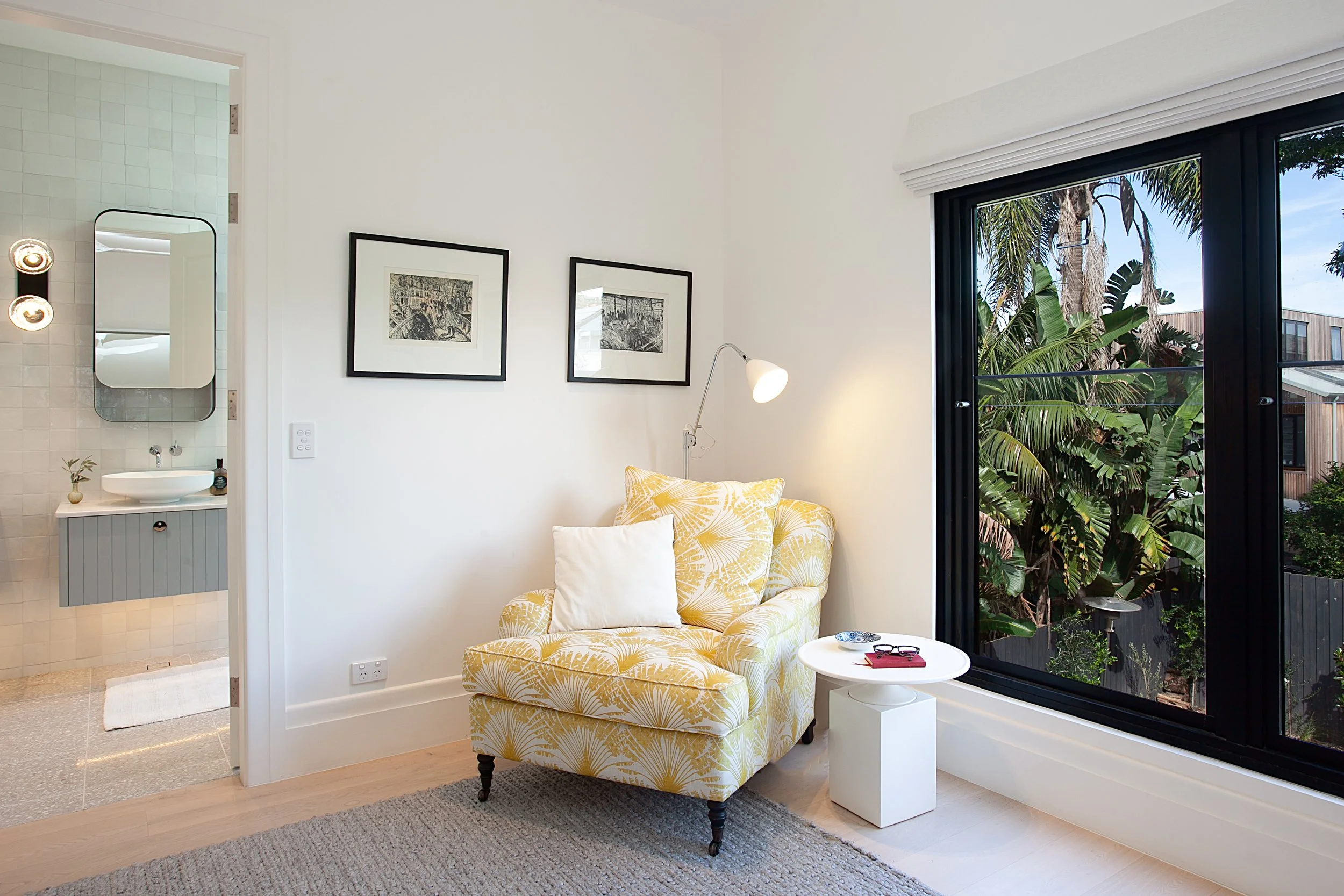 WRAP YOUR EYES AROUND THE MAGNIFICENT MAGNOLIA HOUSE — THREE BIRDS ...