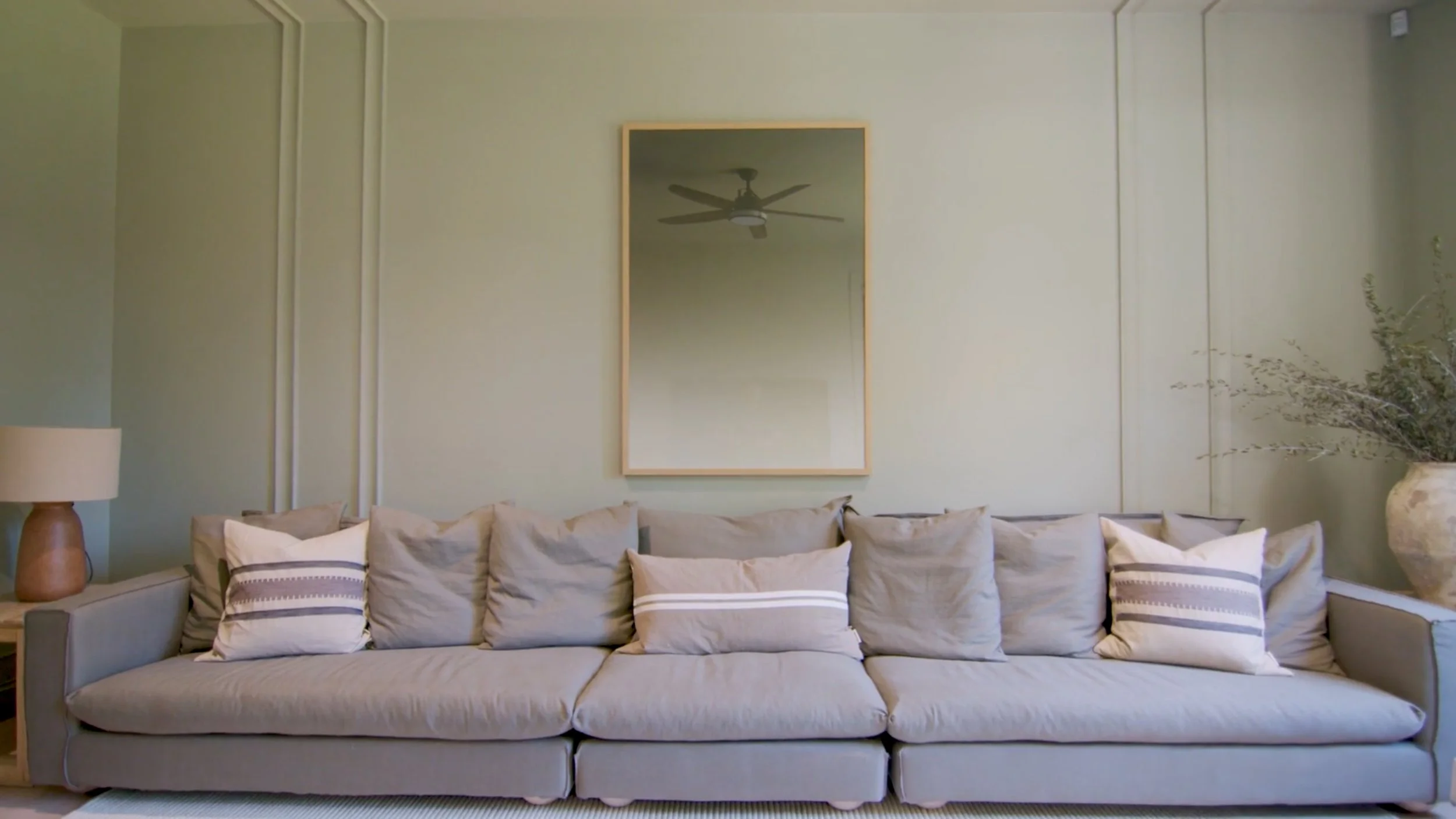YOUR FAST-TRACK GUIDE TO CHOOSING THE ULTIMATE FAMILY SOFA — THREE ...