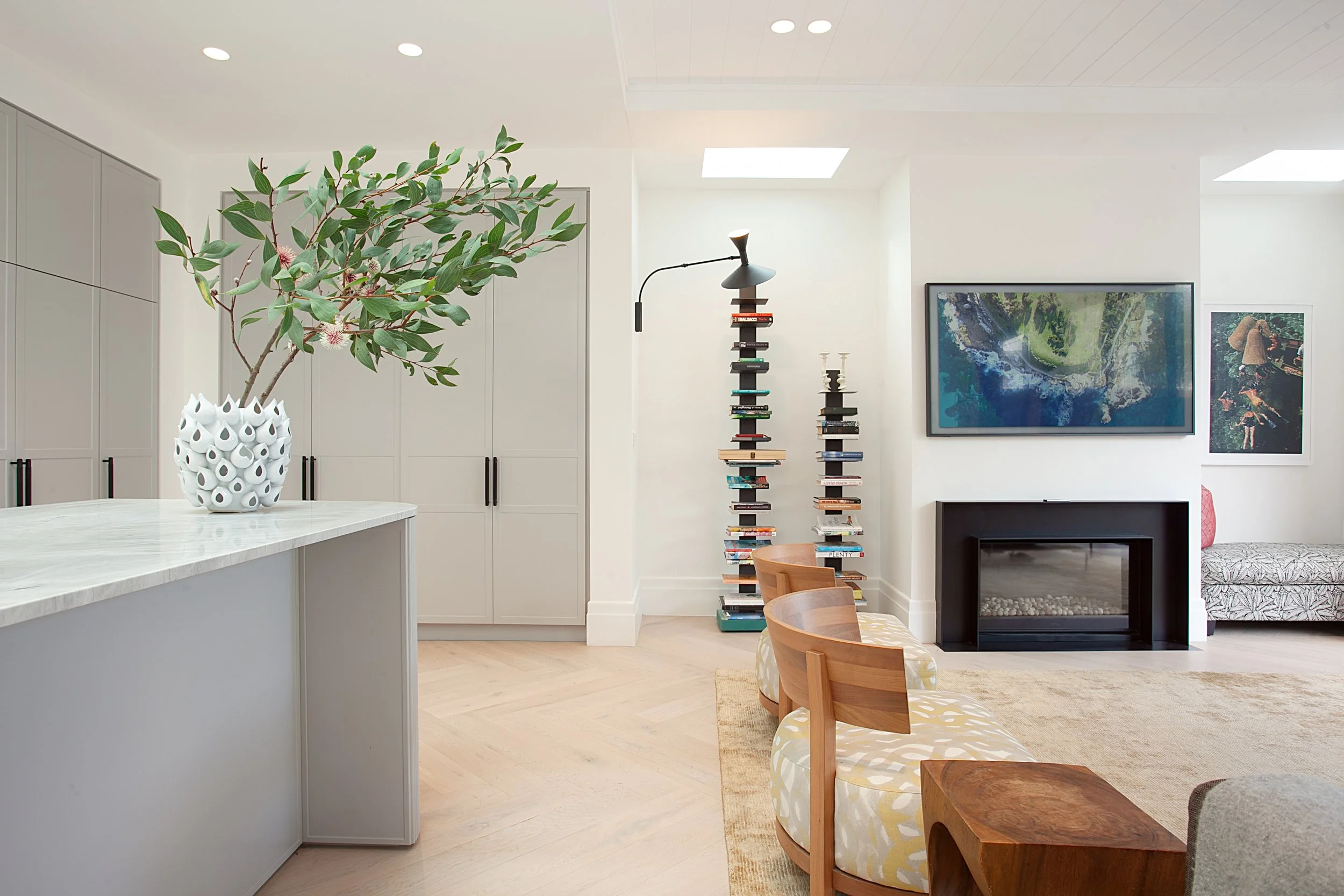 WRAP YOUR EYES AROUND THE MAGNIFICENT MAGNOLIA HOUSE — THREE BIRDS ...