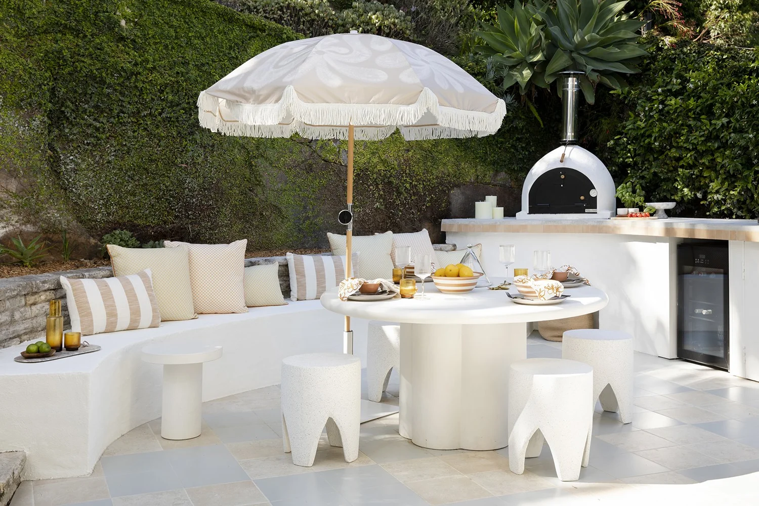 LET'S STEP OUTSIDE: 5 ESSENTIALS TO A MODERN MALLORCA-INSPIRED ALFRESCO ...