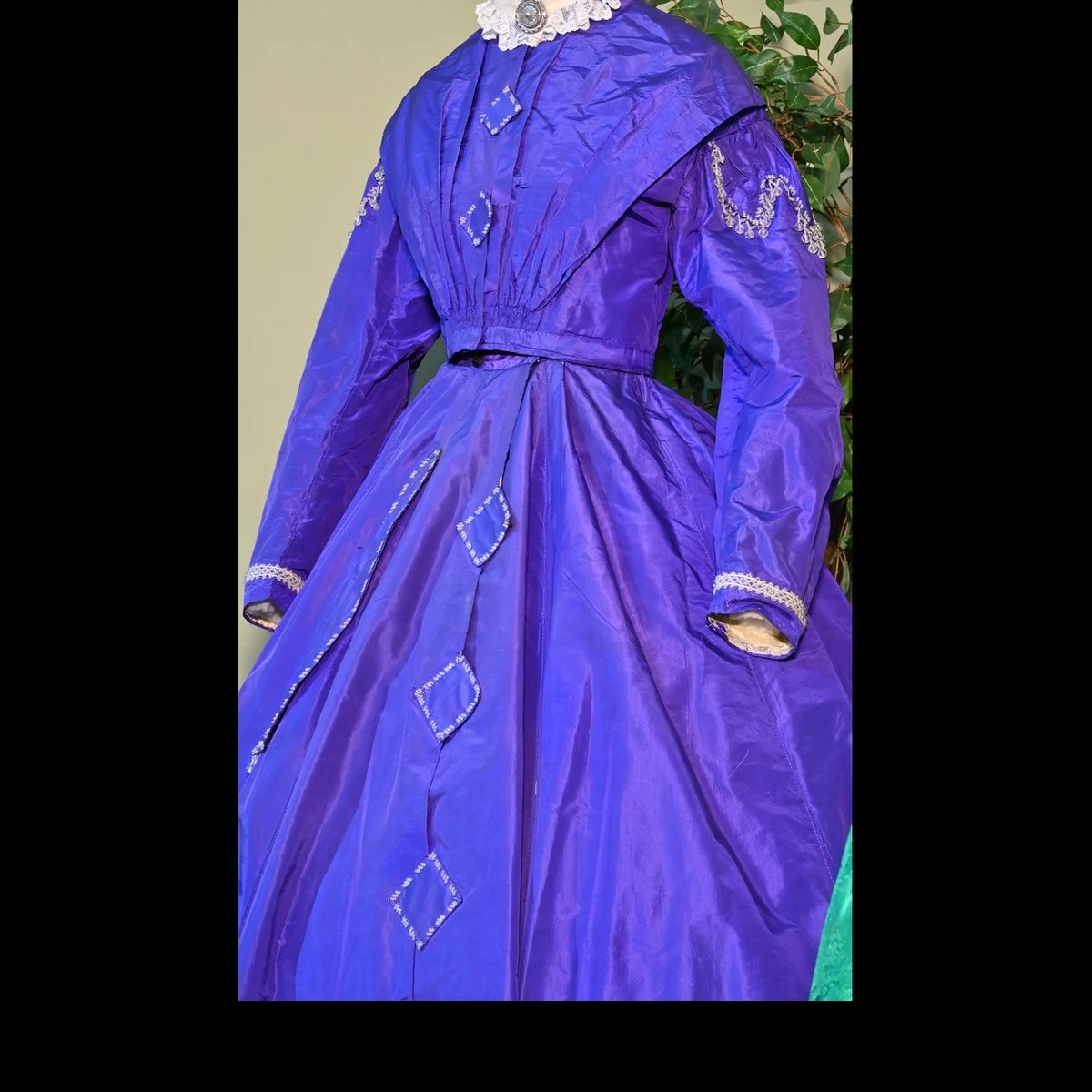 2022 Exhibition — Totnes Fashion & Textiles Museum