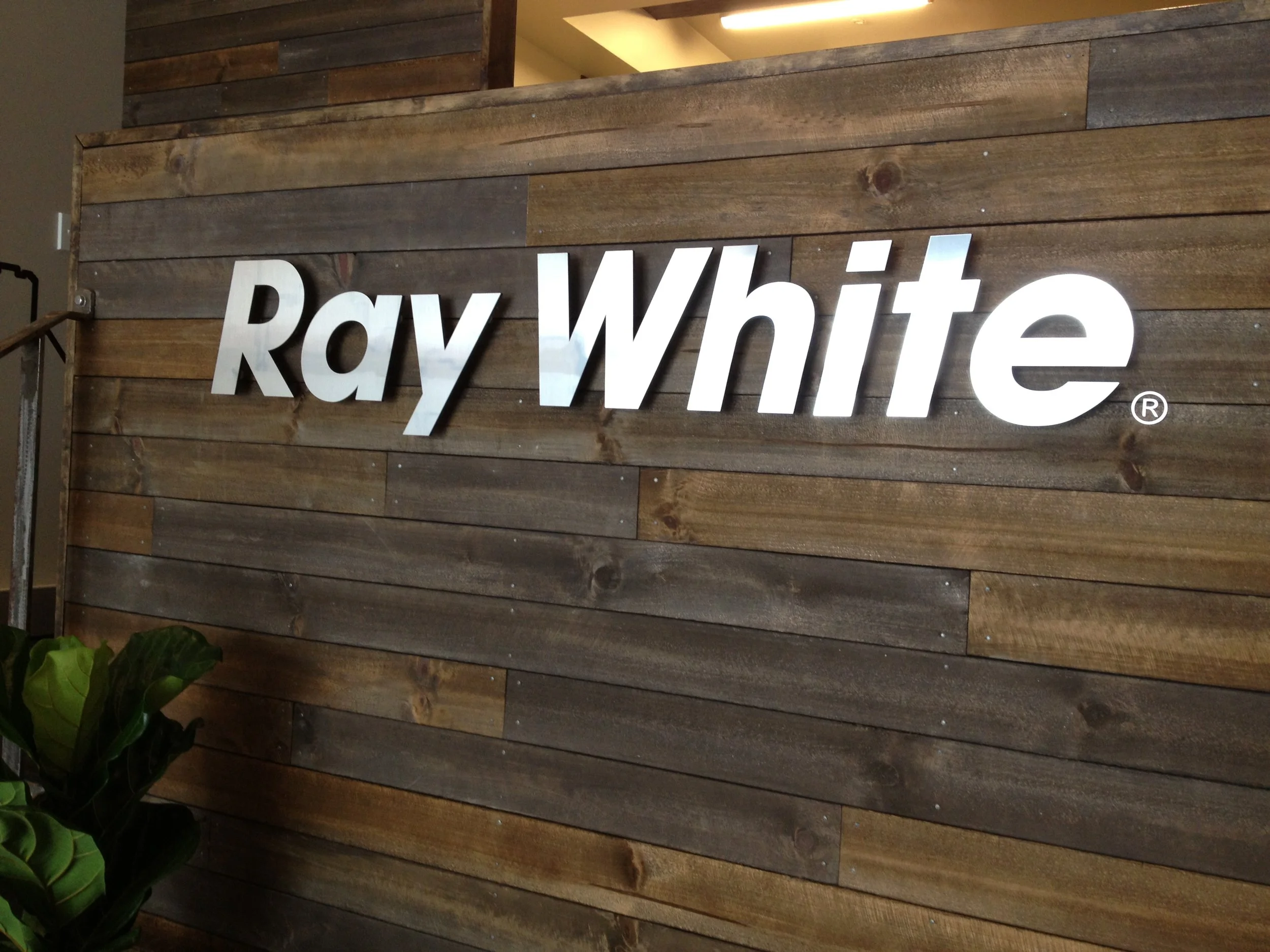 HiDesigns: Signwriters, Signage Companies & Sign Makers Brisbane