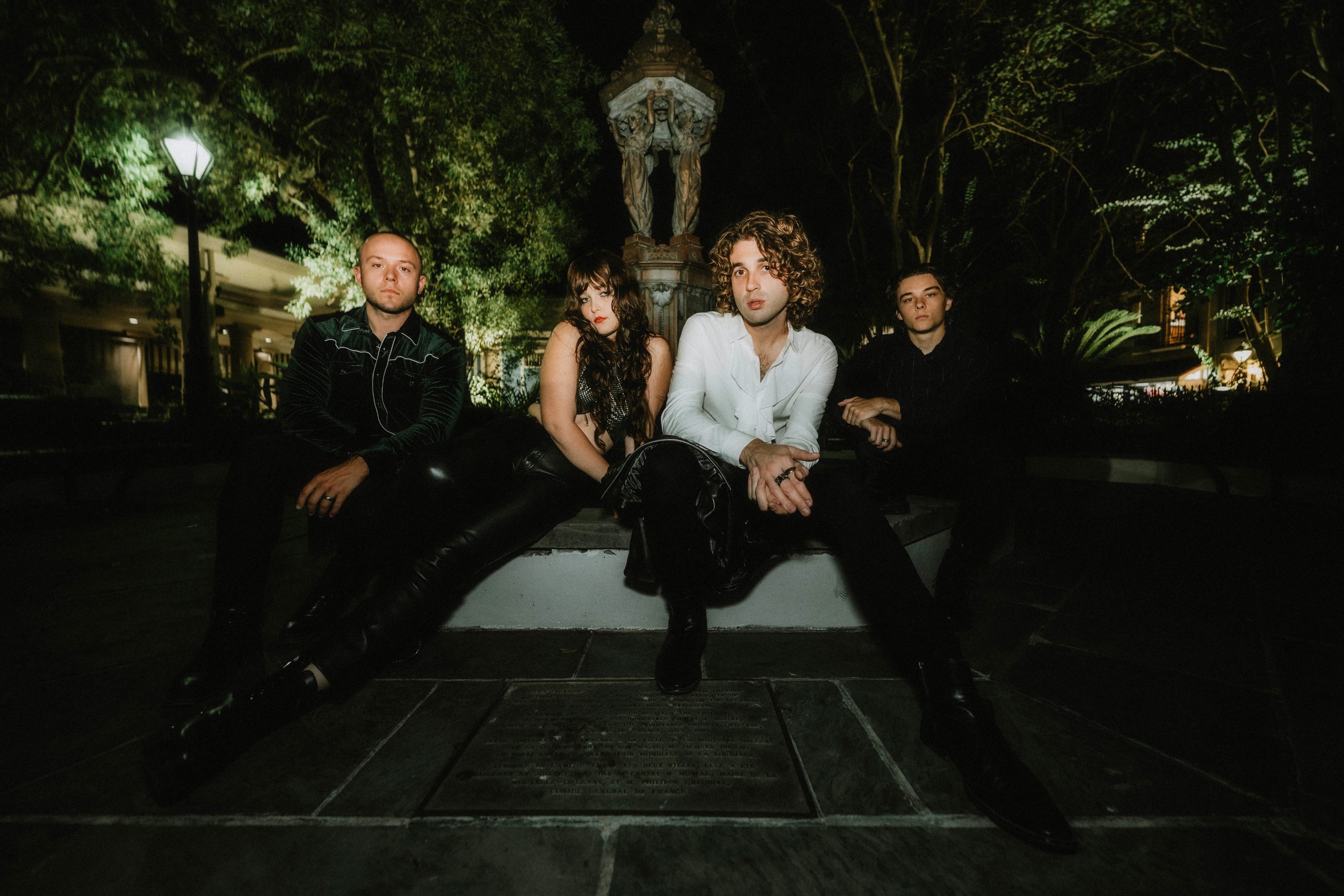 BIO — LVVRS Official Site