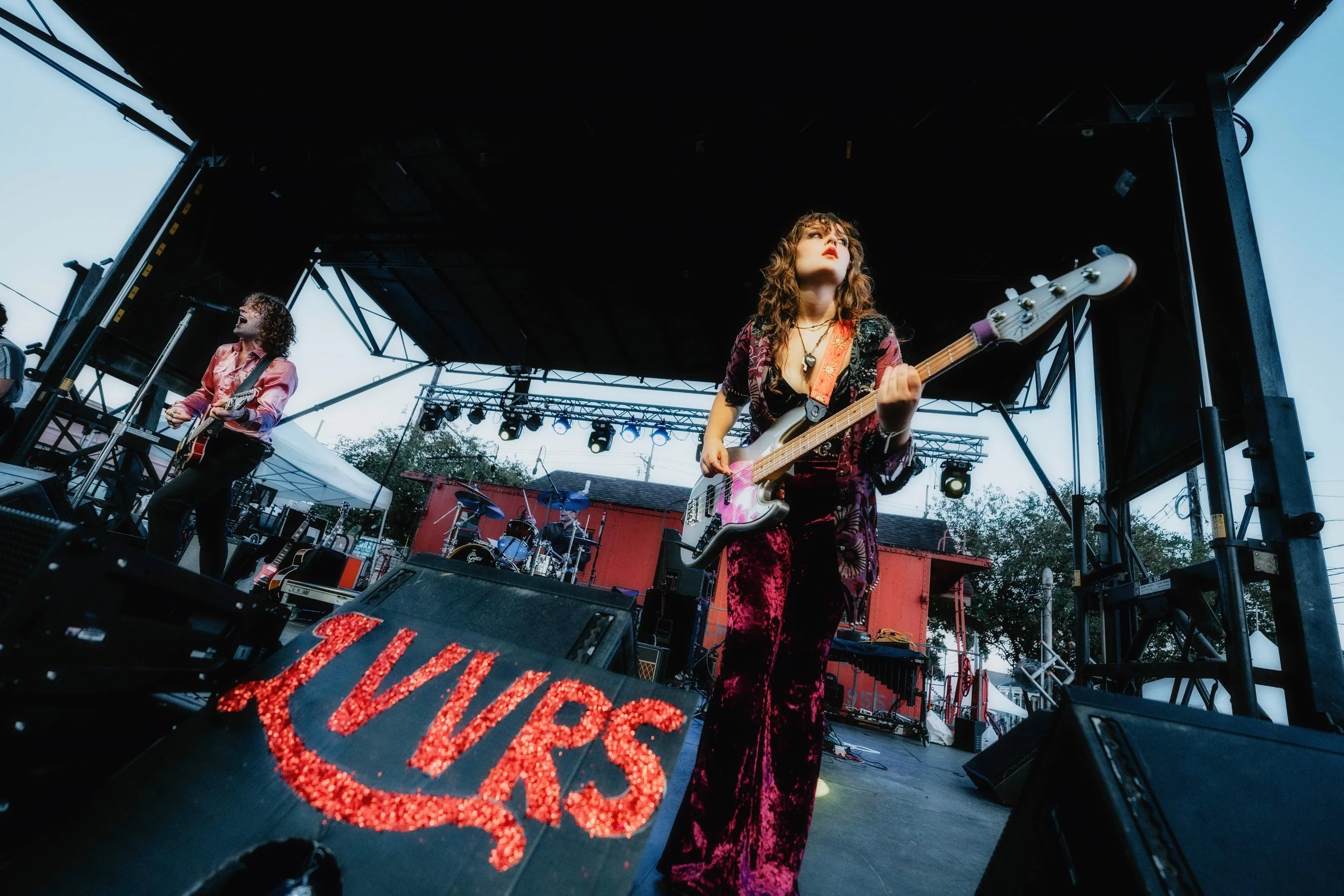 BIO — LVVRS Official Site