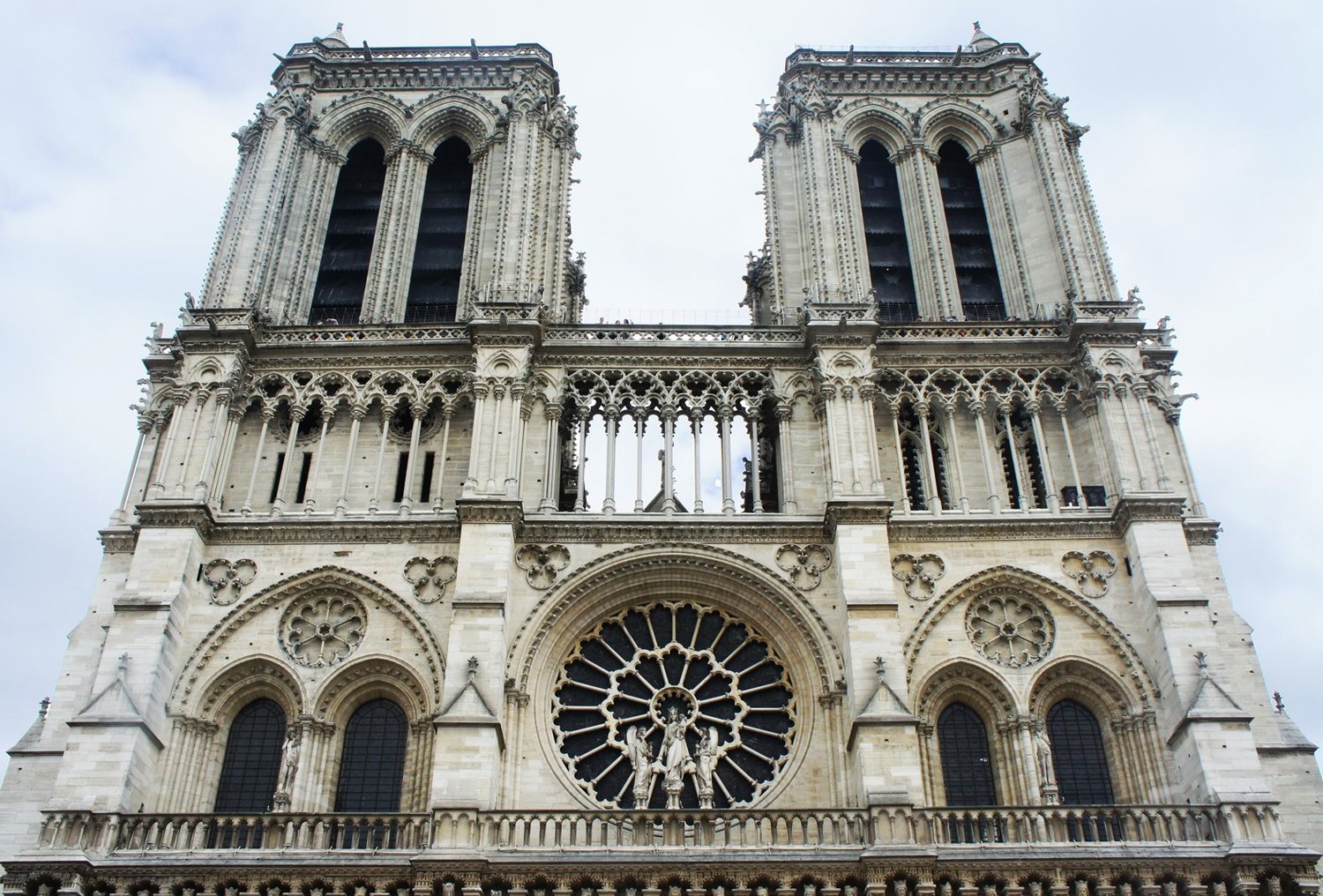 The Story of Notre Dame Cathedral: A Chronicle of Construction and ...