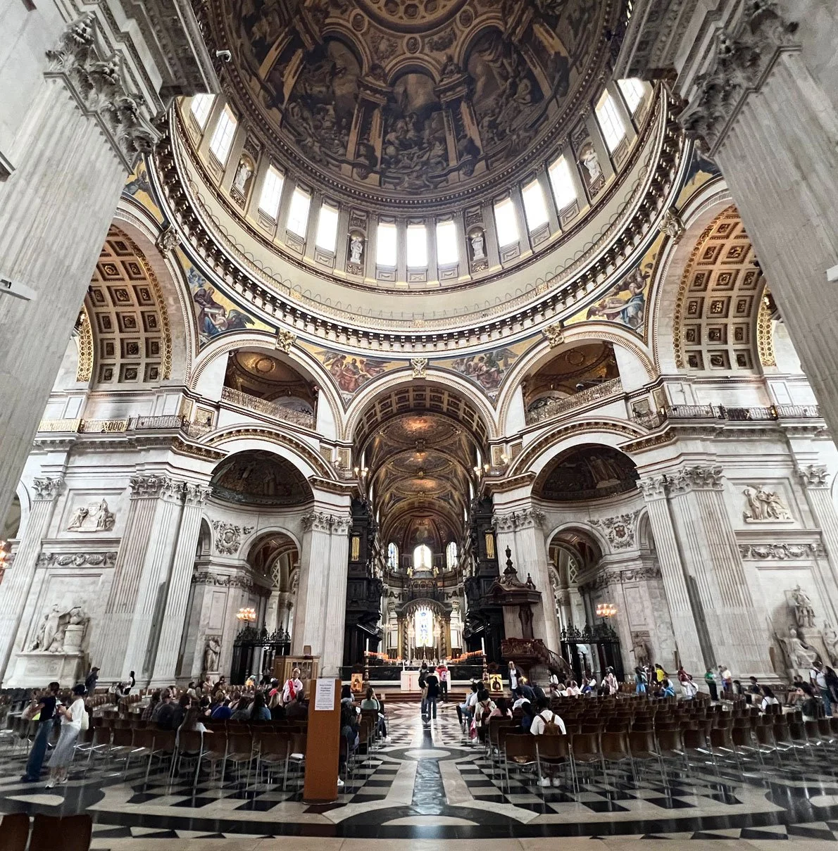 The Story Behind the Architecture and Construction of St. Paul's ...