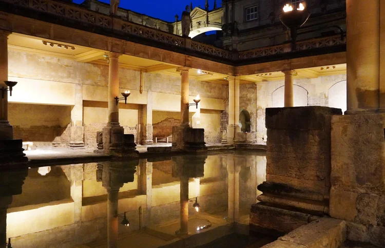 The Story Behind the Architecture and Construction of the Roman Baths ...