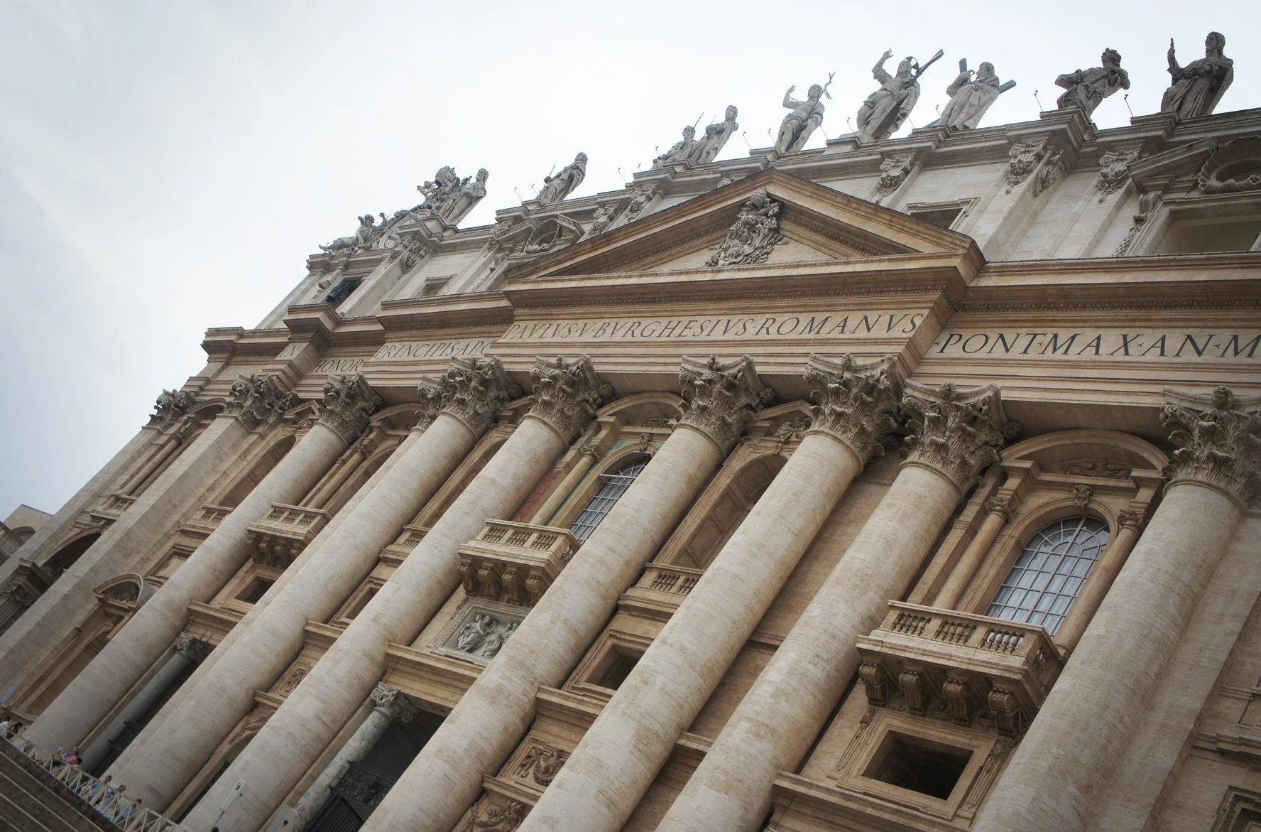 The Story Behind The Architecture and Construction of St. Peter's ...