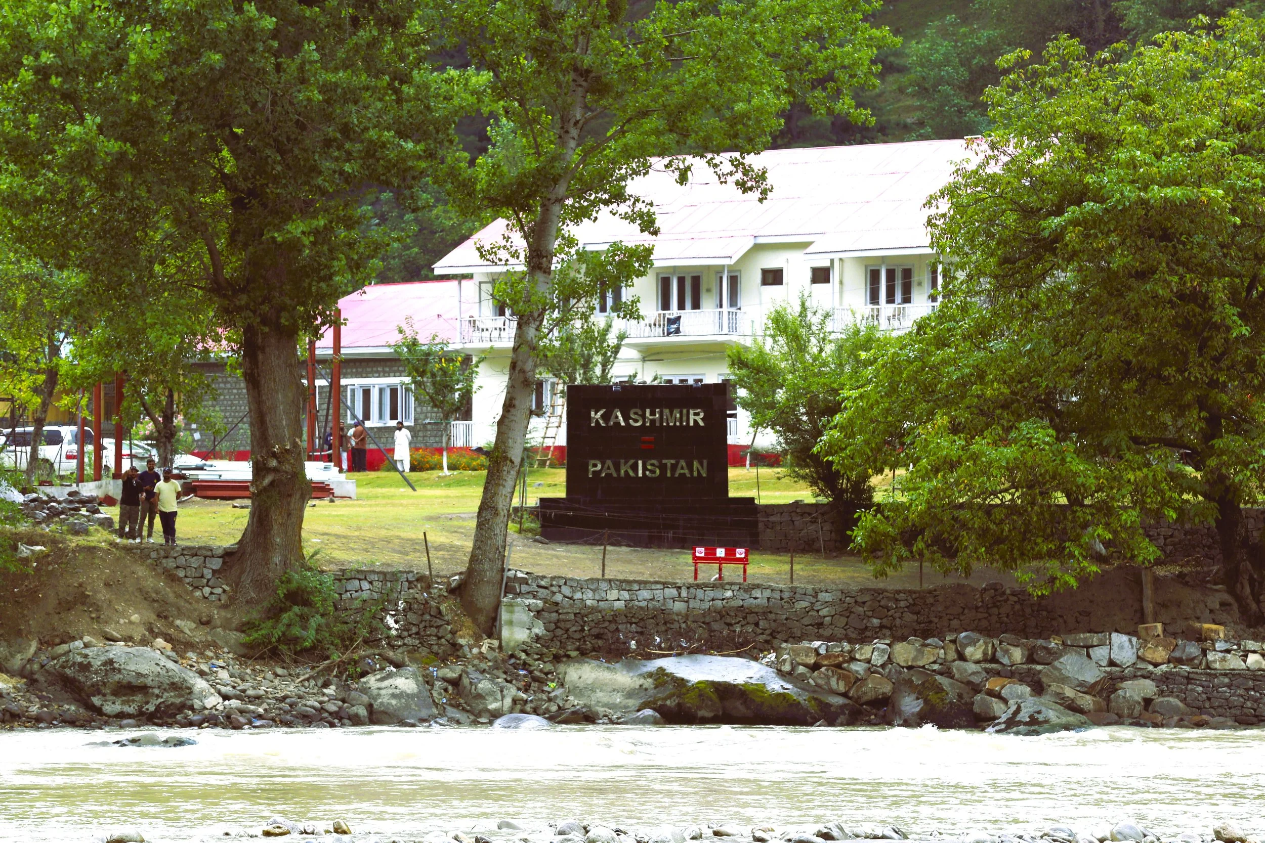 A Kashmir LOC Tour to Experience Border Tourism in Offbeat Areas in Kashmir