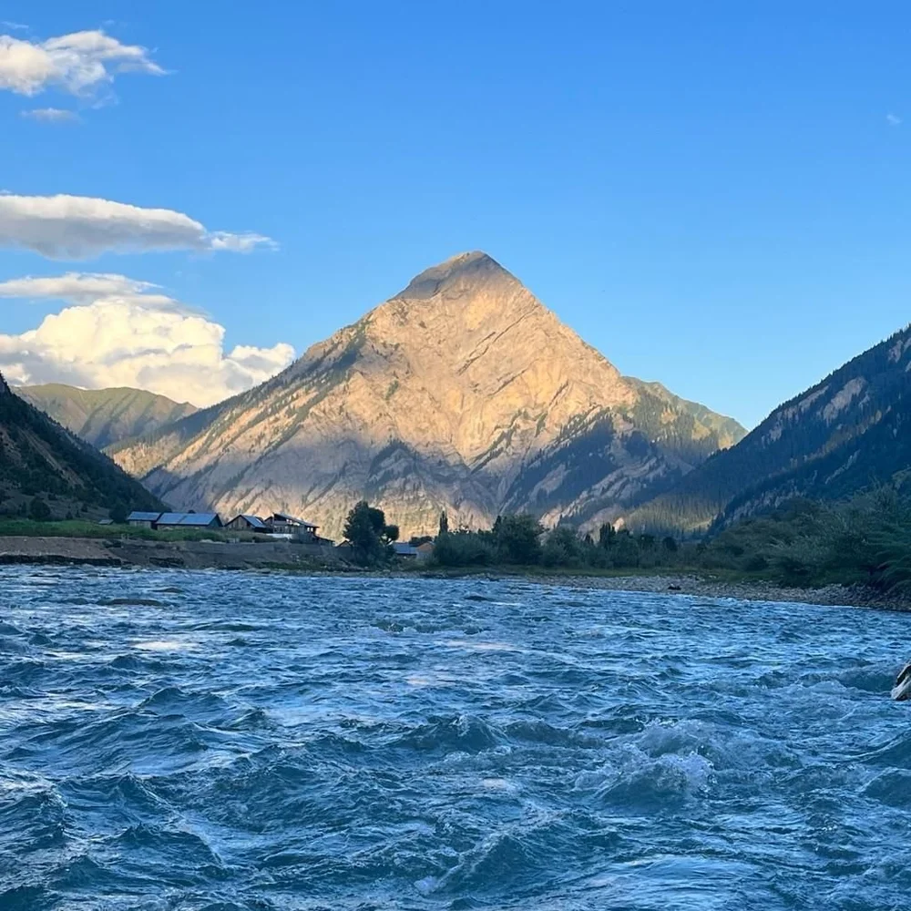 A Kashmir LOC Tour to Experience Border Tourism in Offbeat Areas in Kashmir