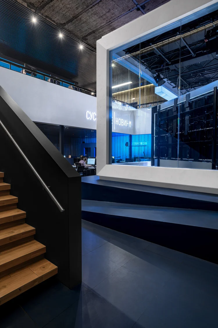 NewsHouse 2.0 — balbek bureau