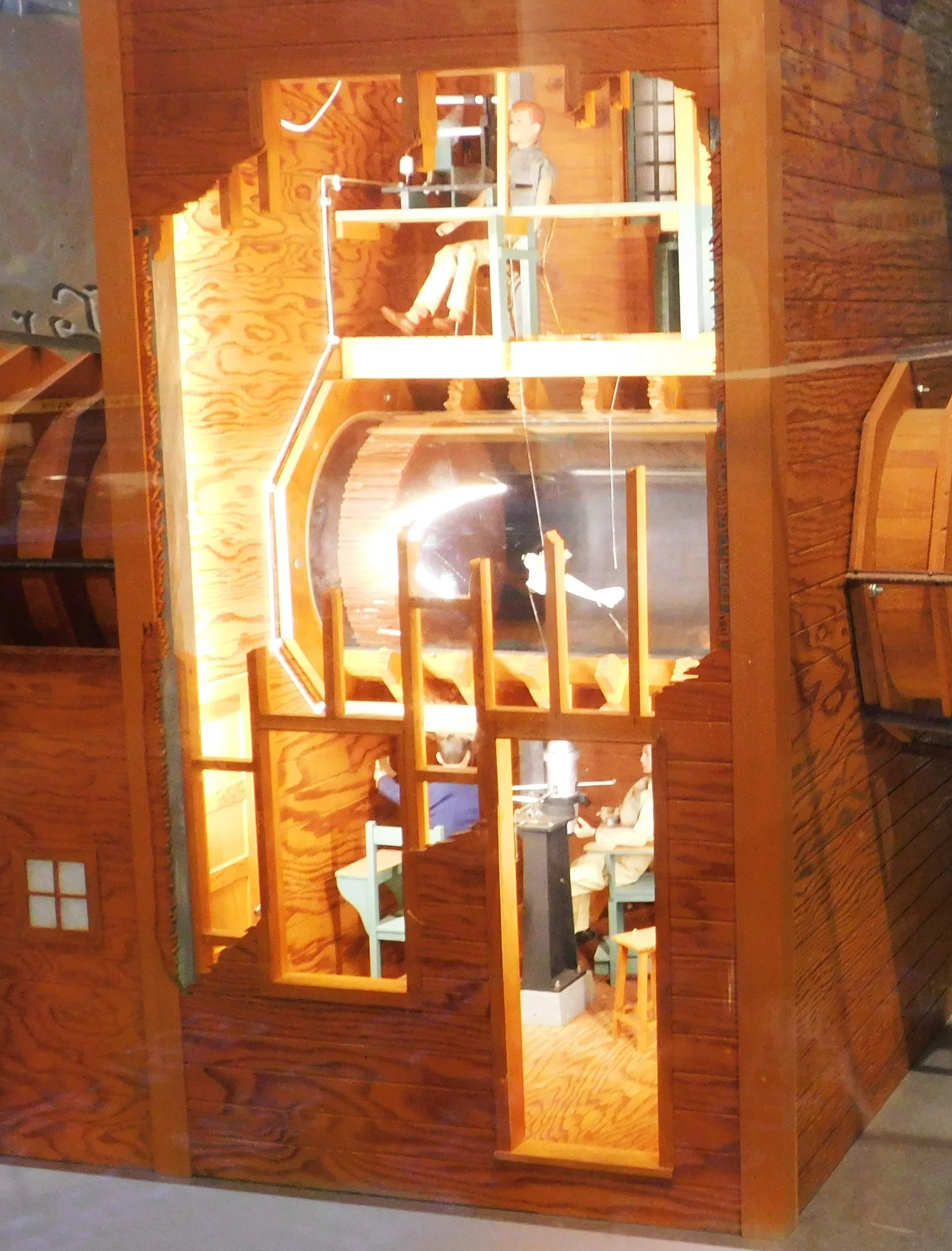 Virginia Air & Space Science Center — AVIATION HISTORY MUSEUMS