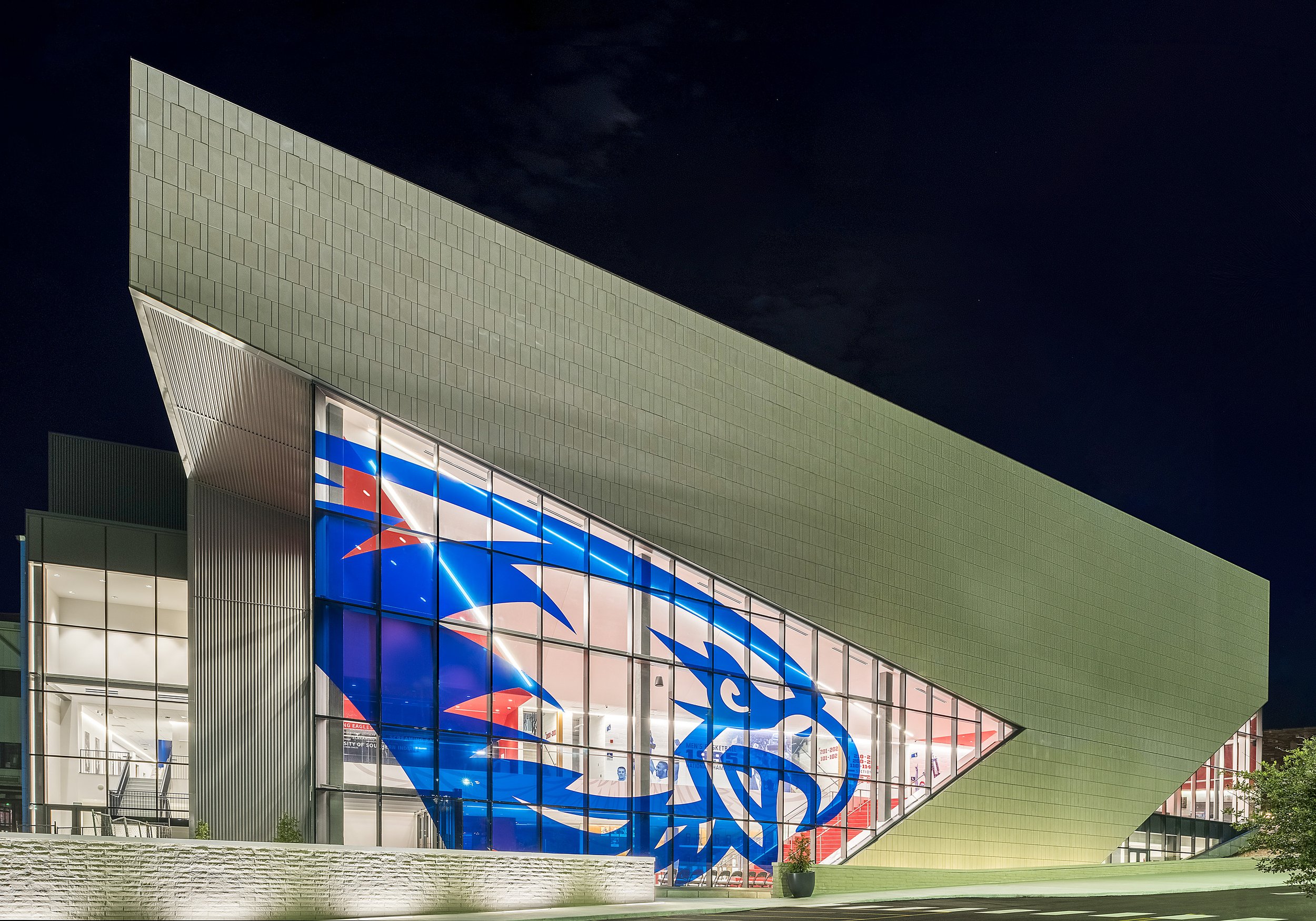 southern indiana university screaming eagles arena — BallParchitecture