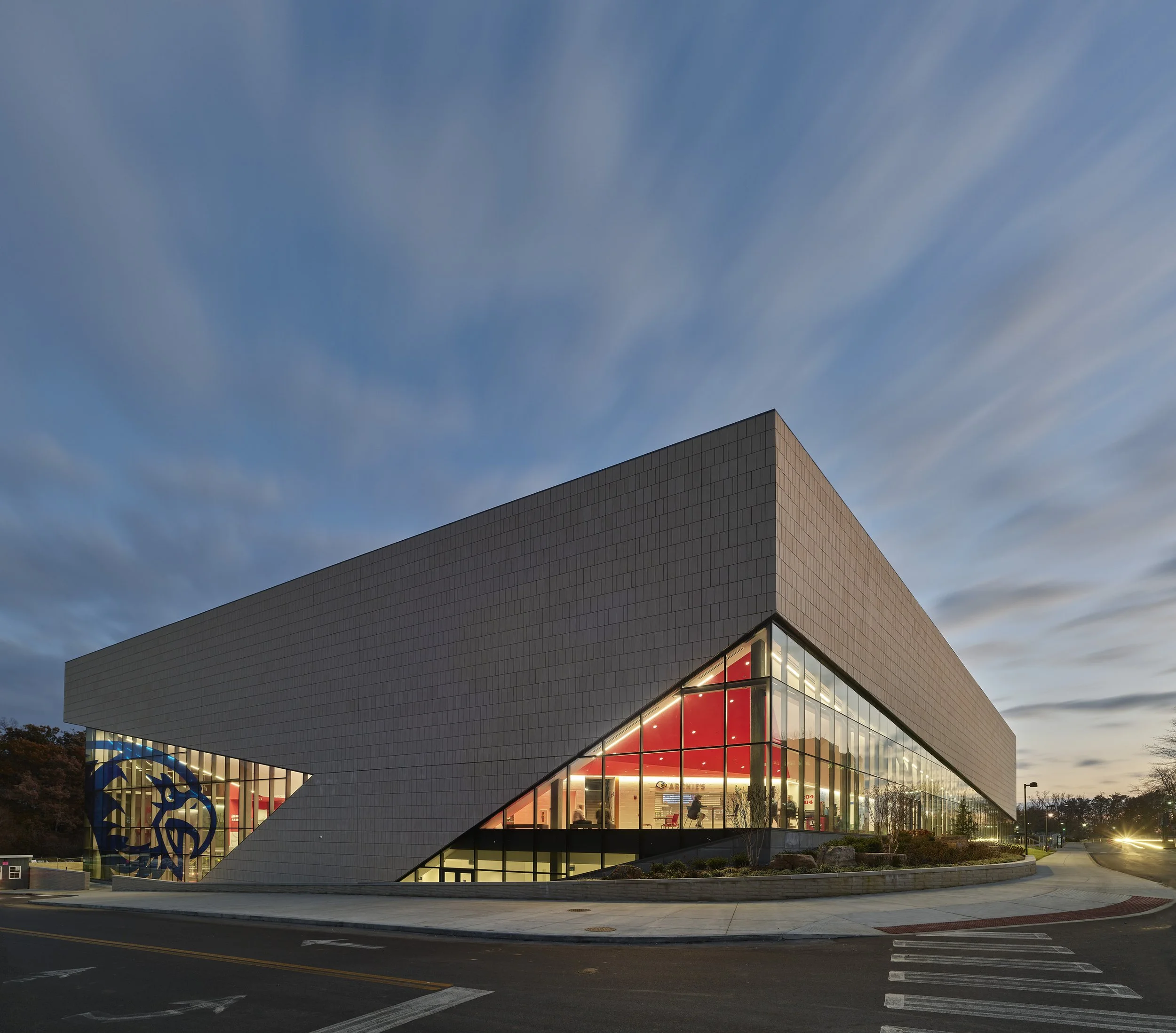 southern indiana university screaming eagles arena — BallParchitecture