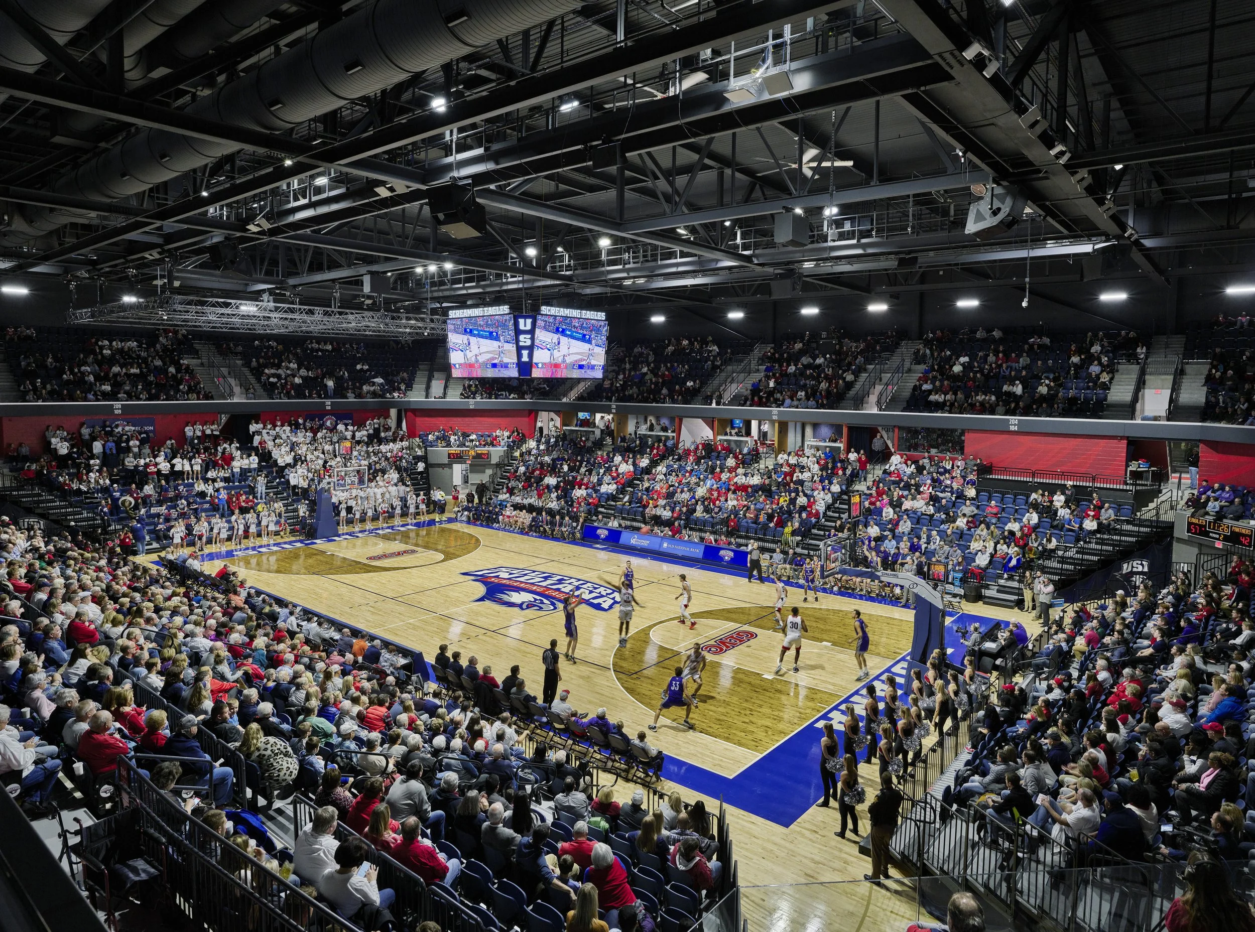 southern indiana university screaming eagles arena — BallParchitecture
