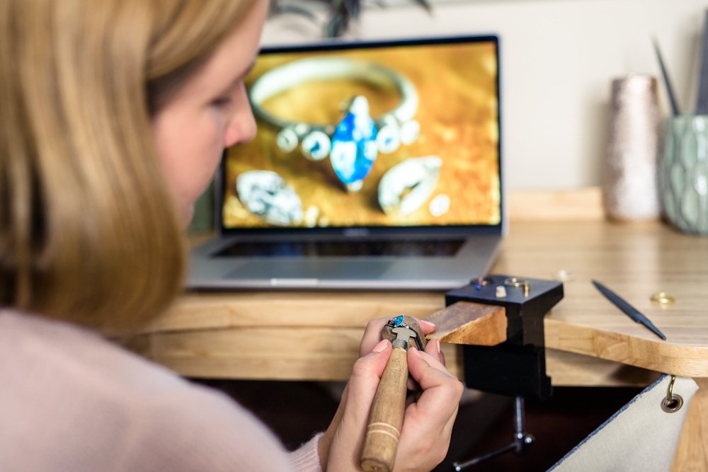 How to find the right jewellery making course for you — Jewellers Academy