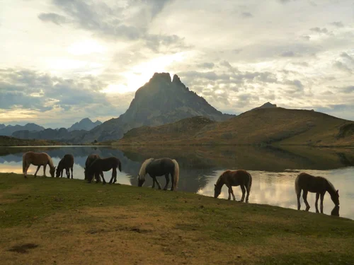 Pyrenees High Route Hiking Guide [2023 UPDATE] — Ultimate Gear Lists