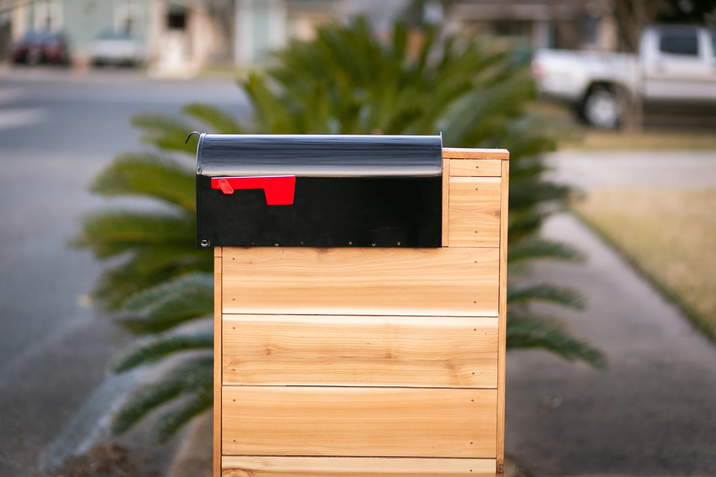 DIY Modern Wood Mailbox With Concrete Slab — MAKER GRAY