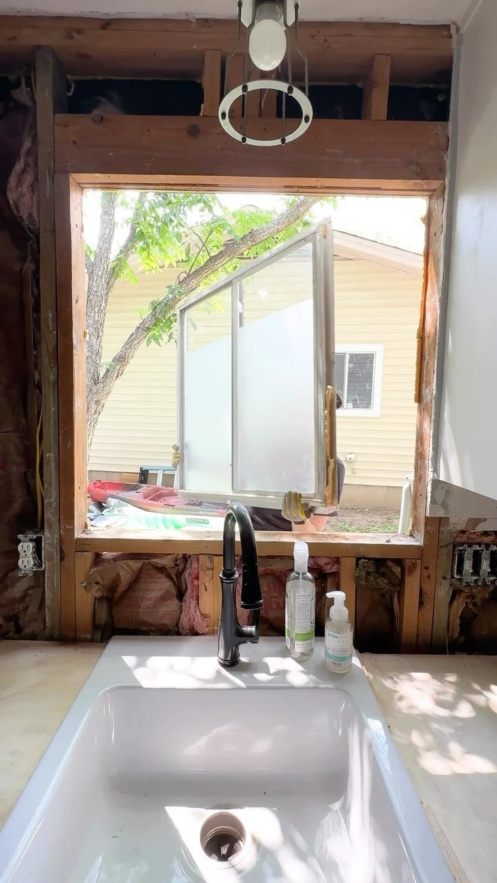 EASY DIY Workbench! Mobile with Storage And Plans! — MAKER GRAY