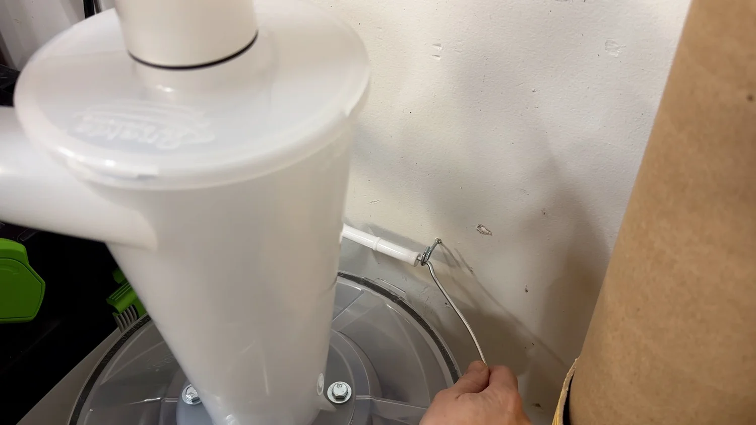 How to Build a DIY Dust Collection Boom Arm | Workshop Organization ...