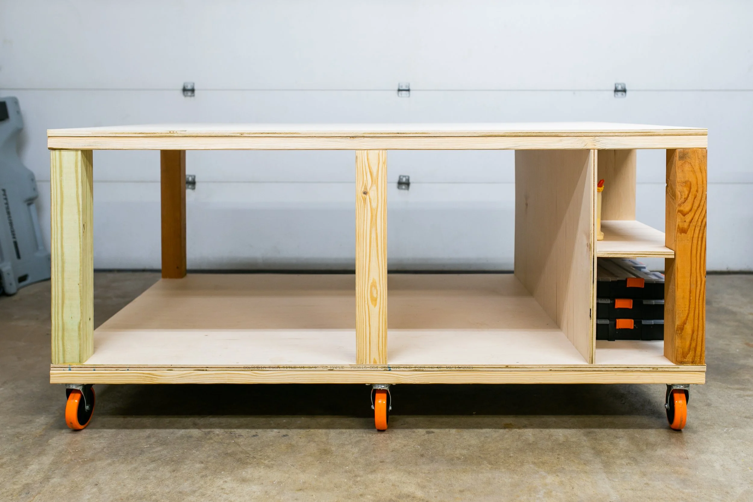 DIY Mobile Workbench Plans - Build Your Workshop Essential - Maker Gray ...