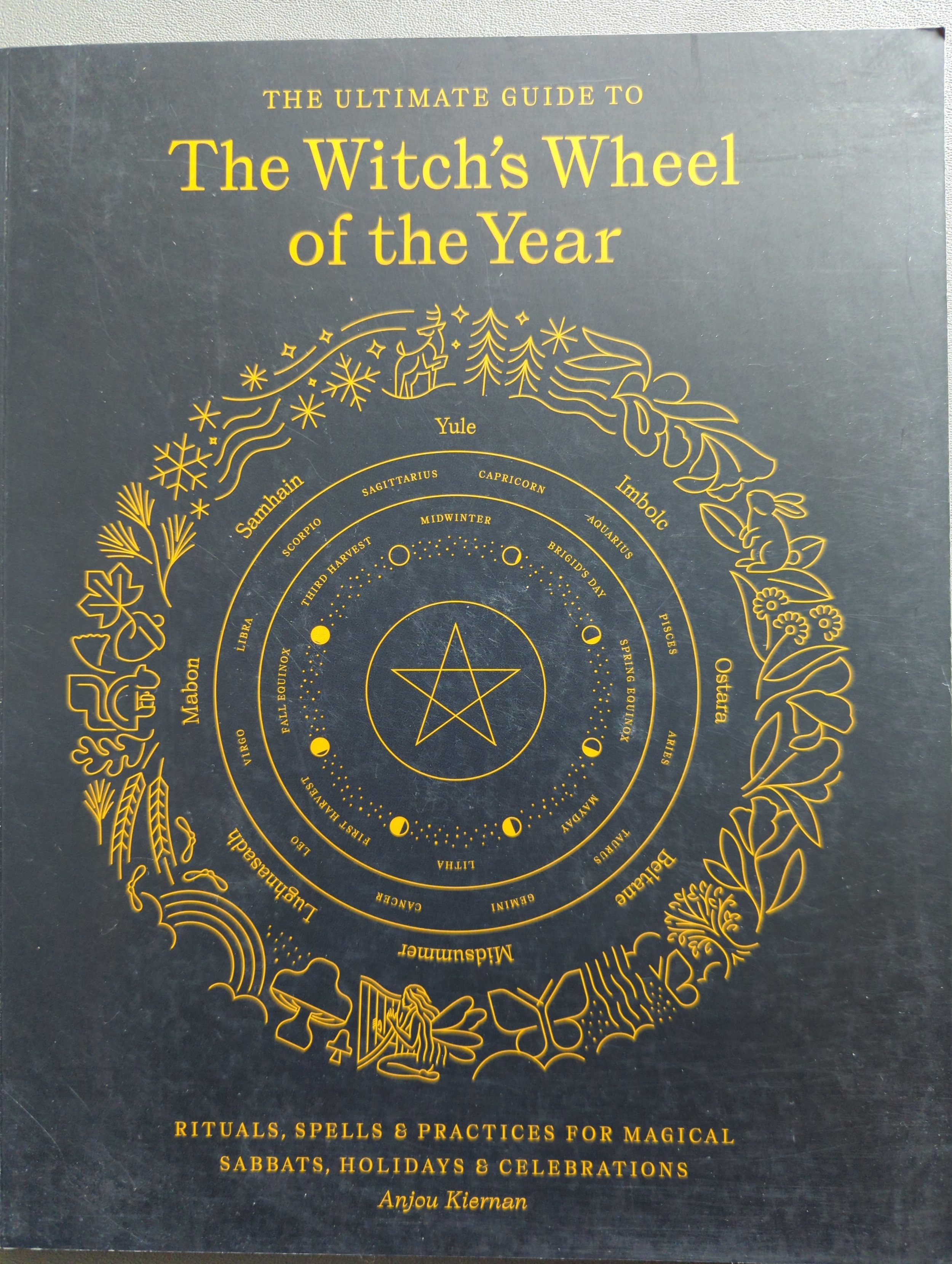 Witches Library — The Wiccan Lady