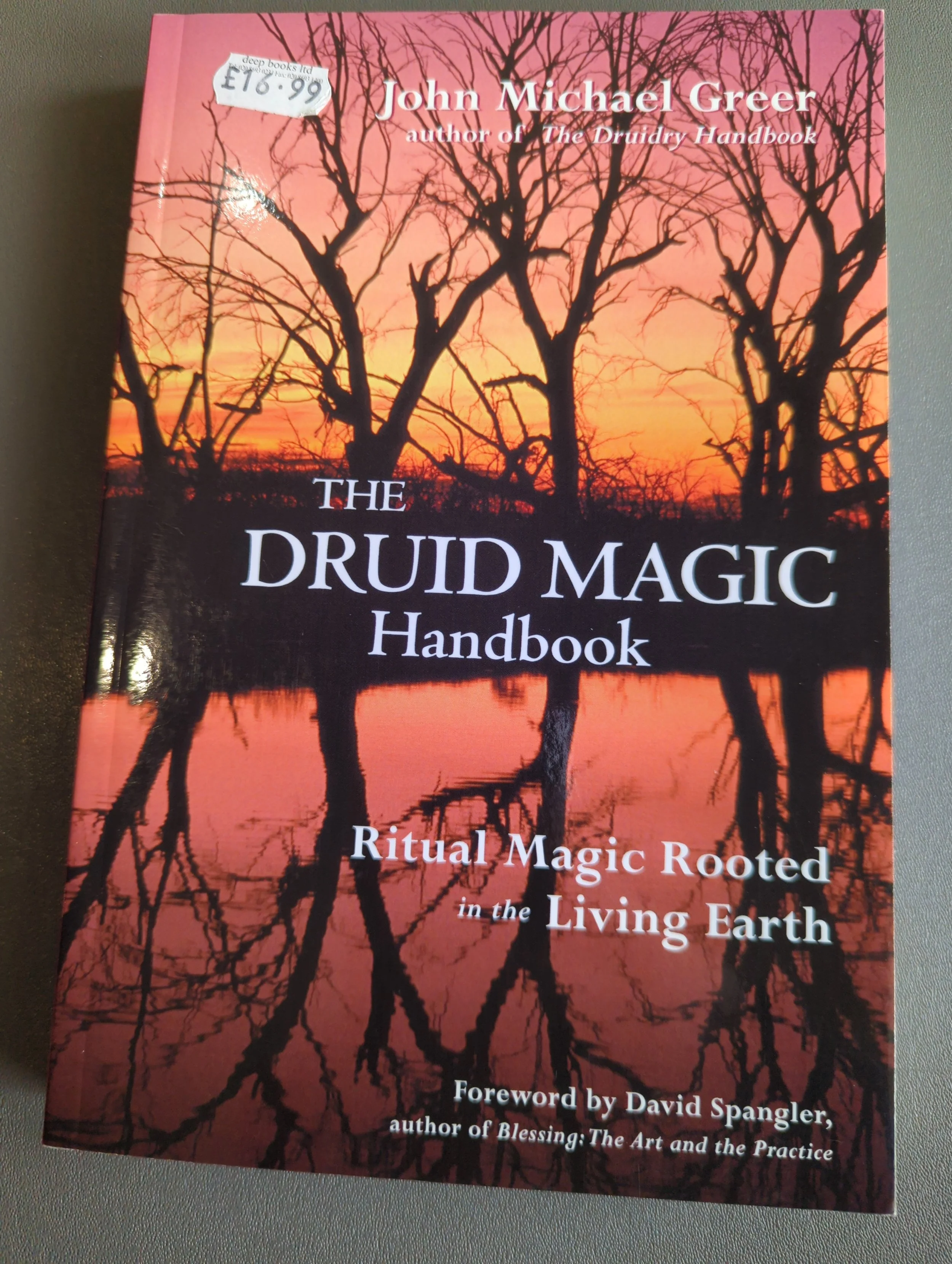 Witches Library — The Wiccan Lady