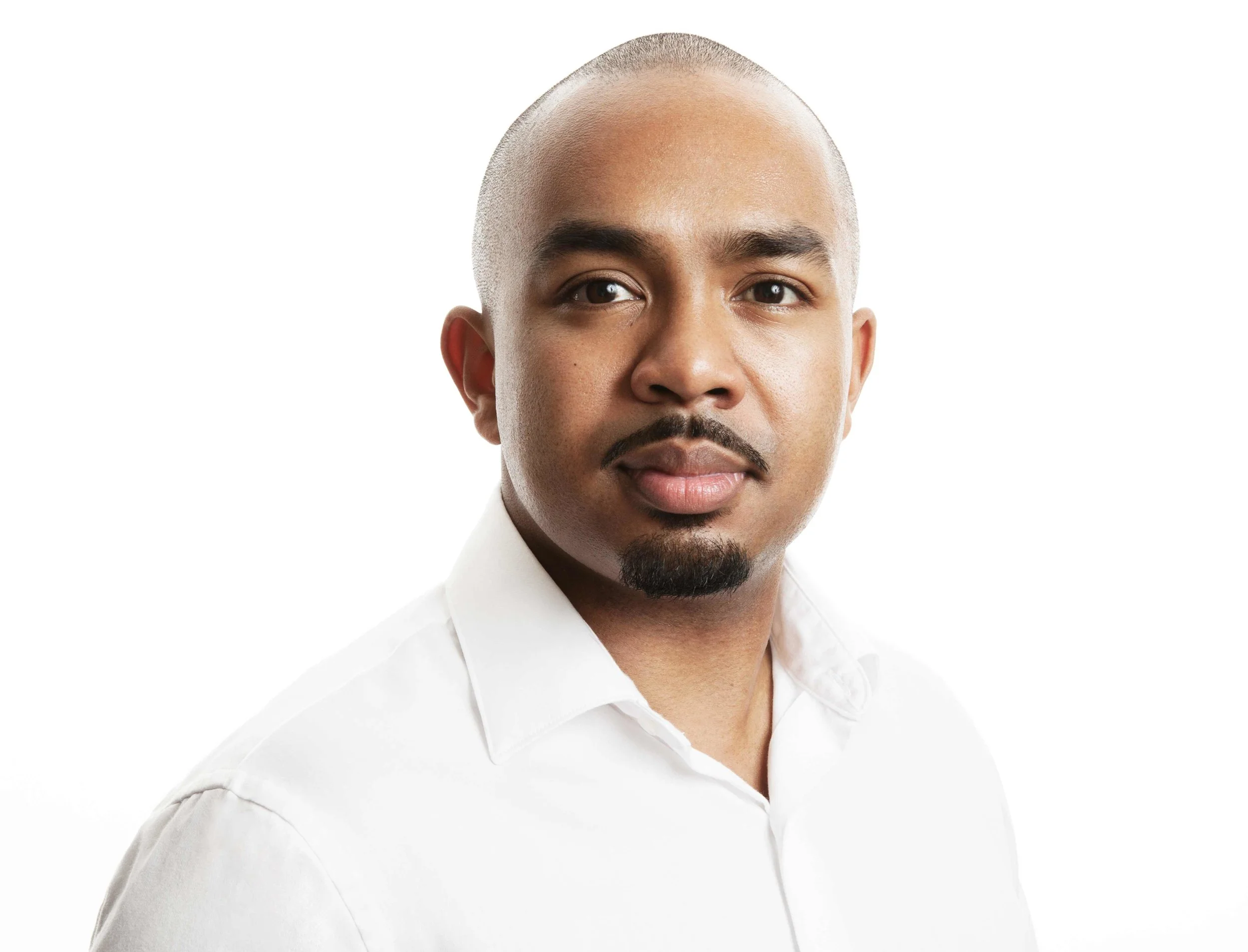 Reviews — Martin Bakari, Tenor