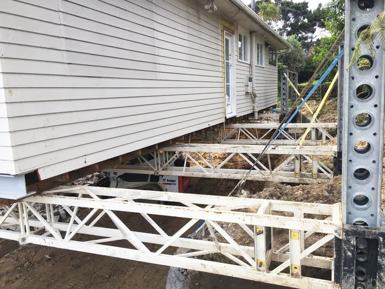 Auckland House Lifting