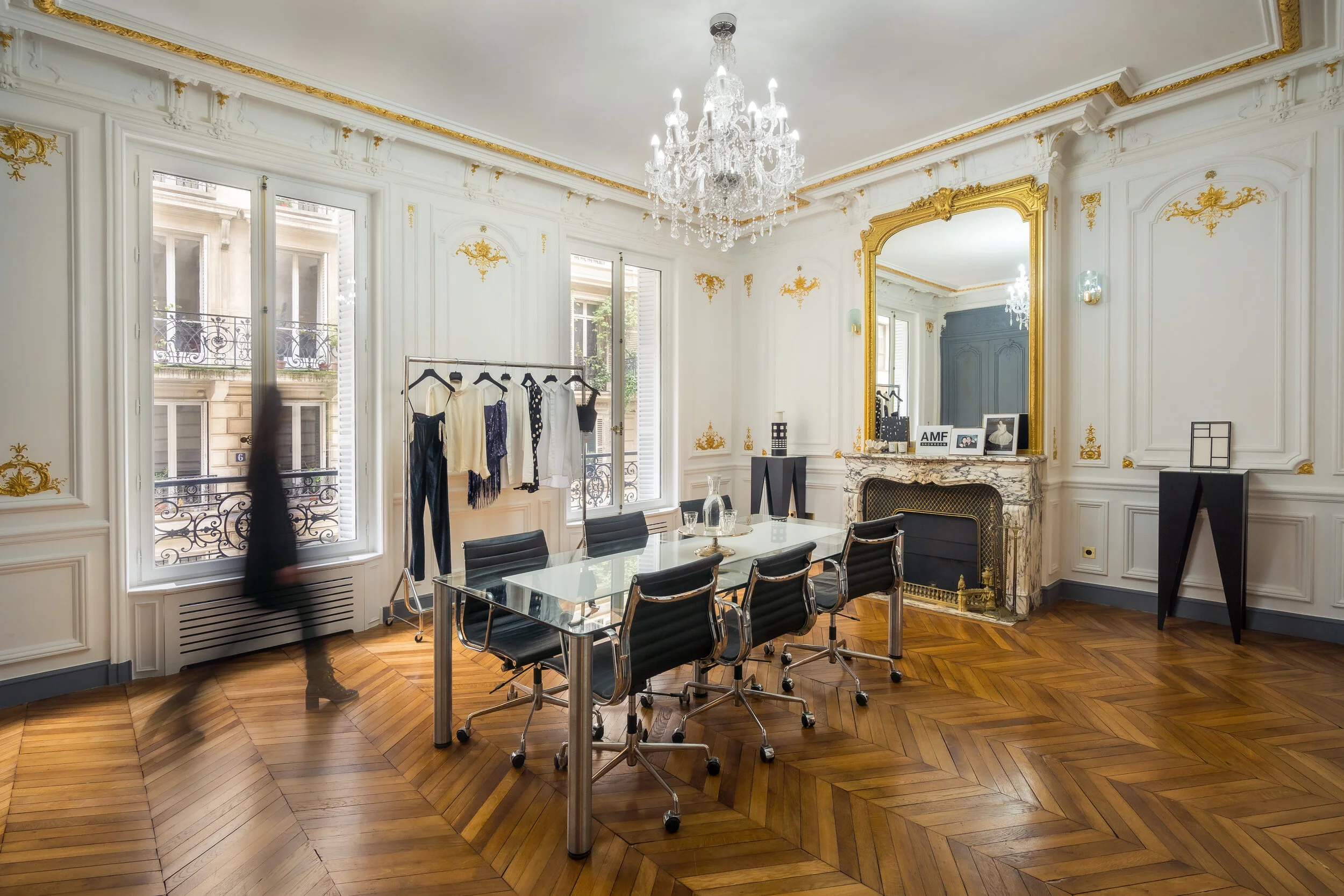 AMF SHOWROOM - PARIS / SHANGHAI