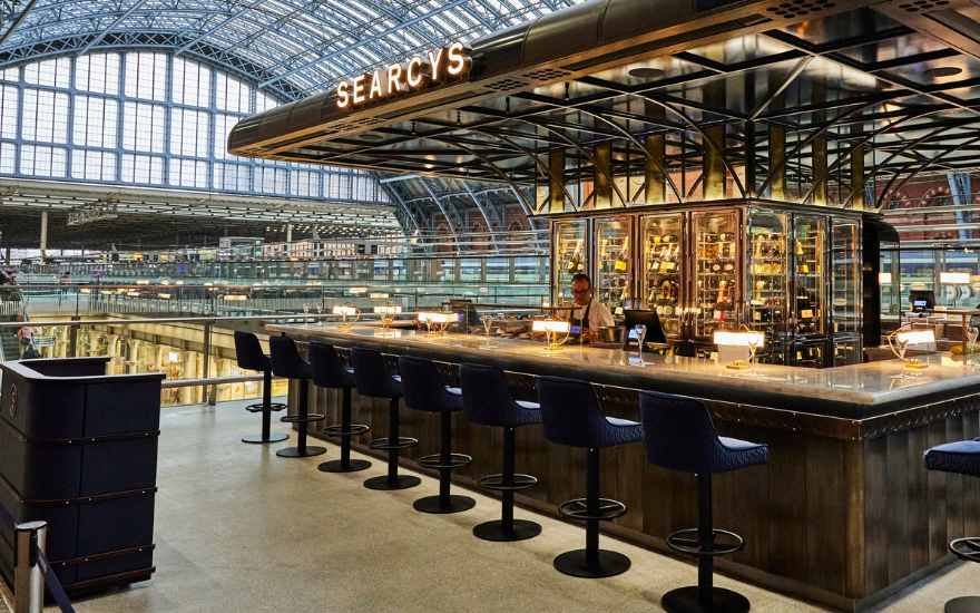 Searcy’s St Pancras: First Class — The Three Drinkers