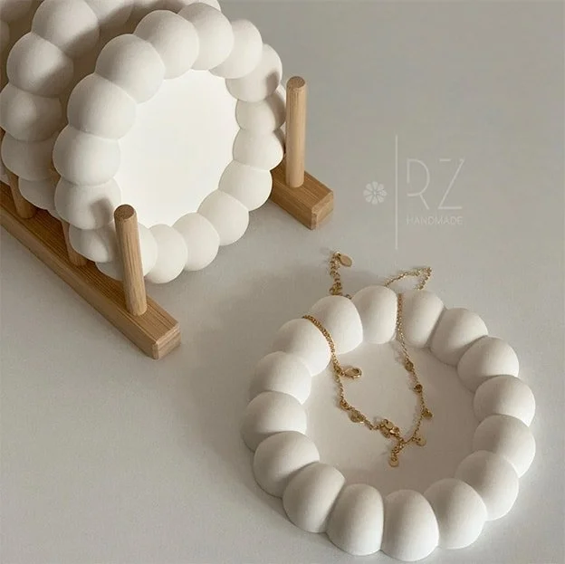 The Most Profitable Crafts to Sell as a Handmade Artist!