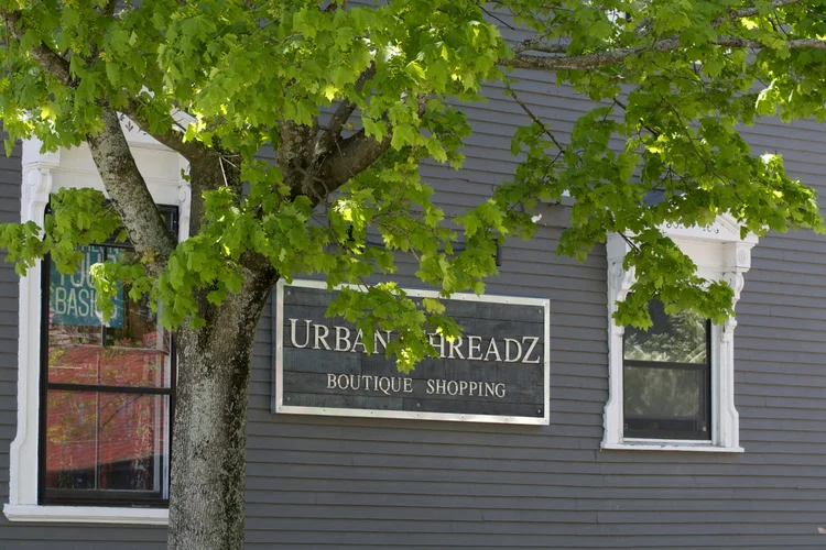 Urban Threadz — MARITIMES MAVEN
