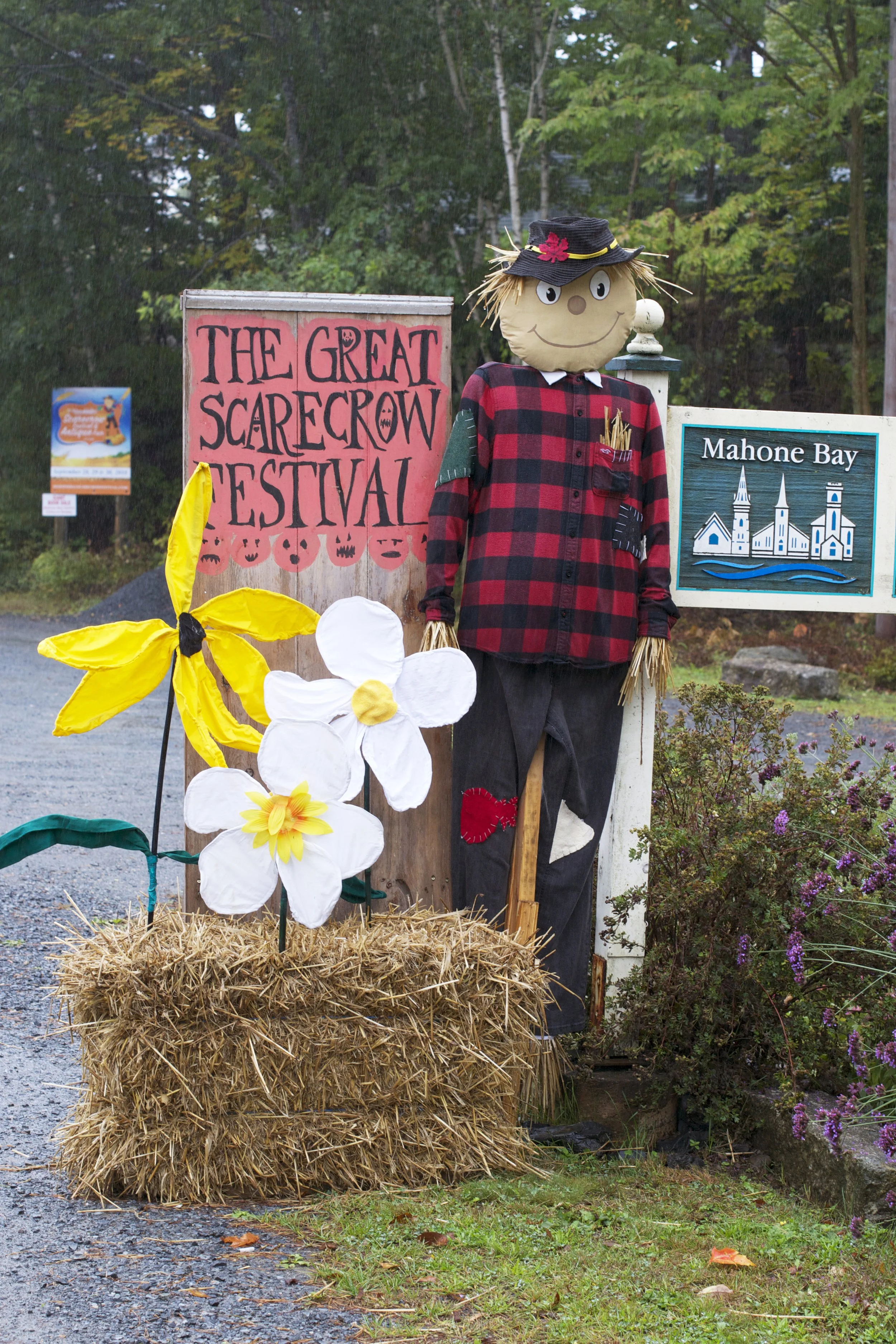 Mahone Bay Scarecrow Festival — MARITIMES MAVEN