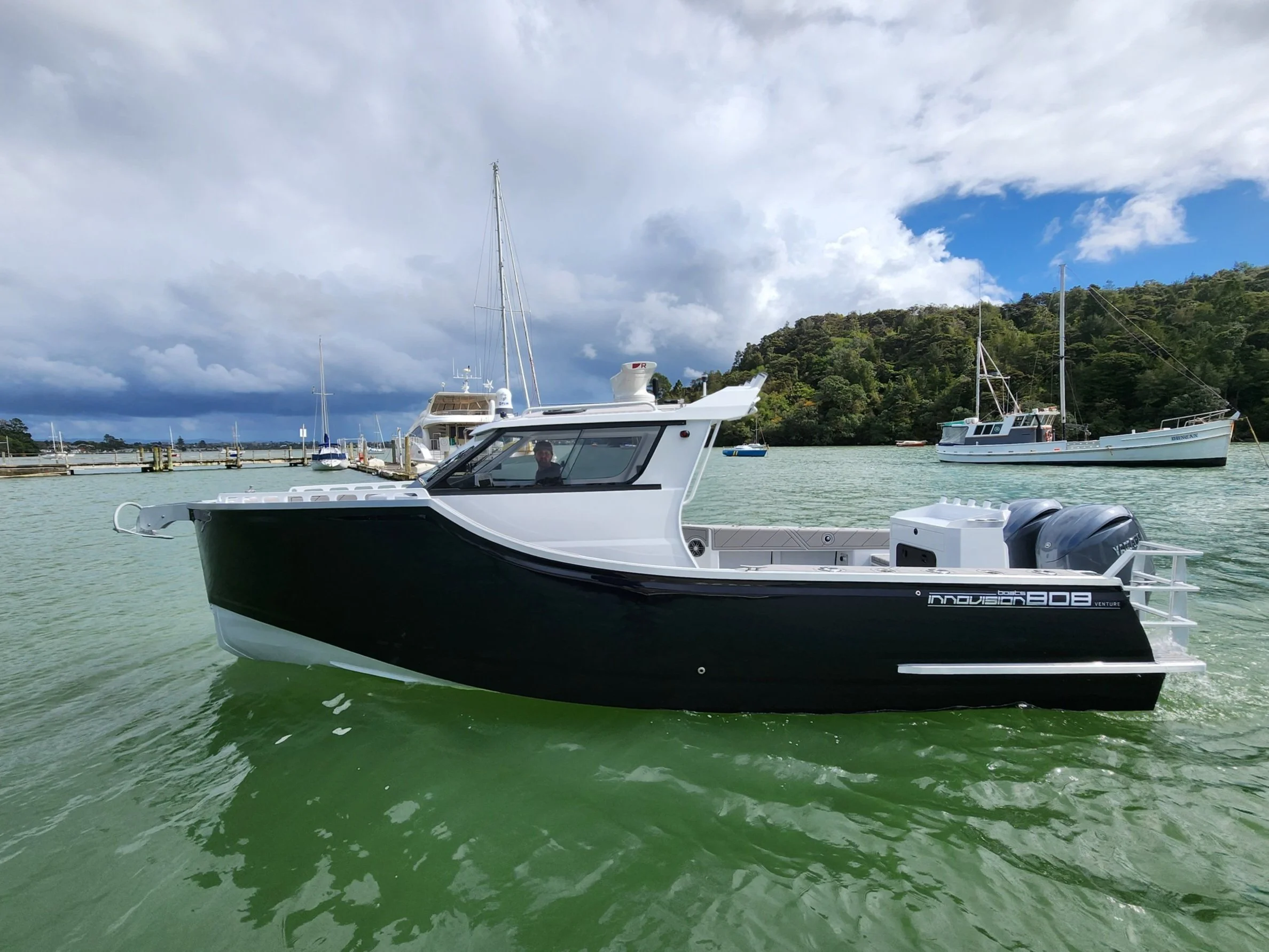 Innovision Venture — Innovision Boats