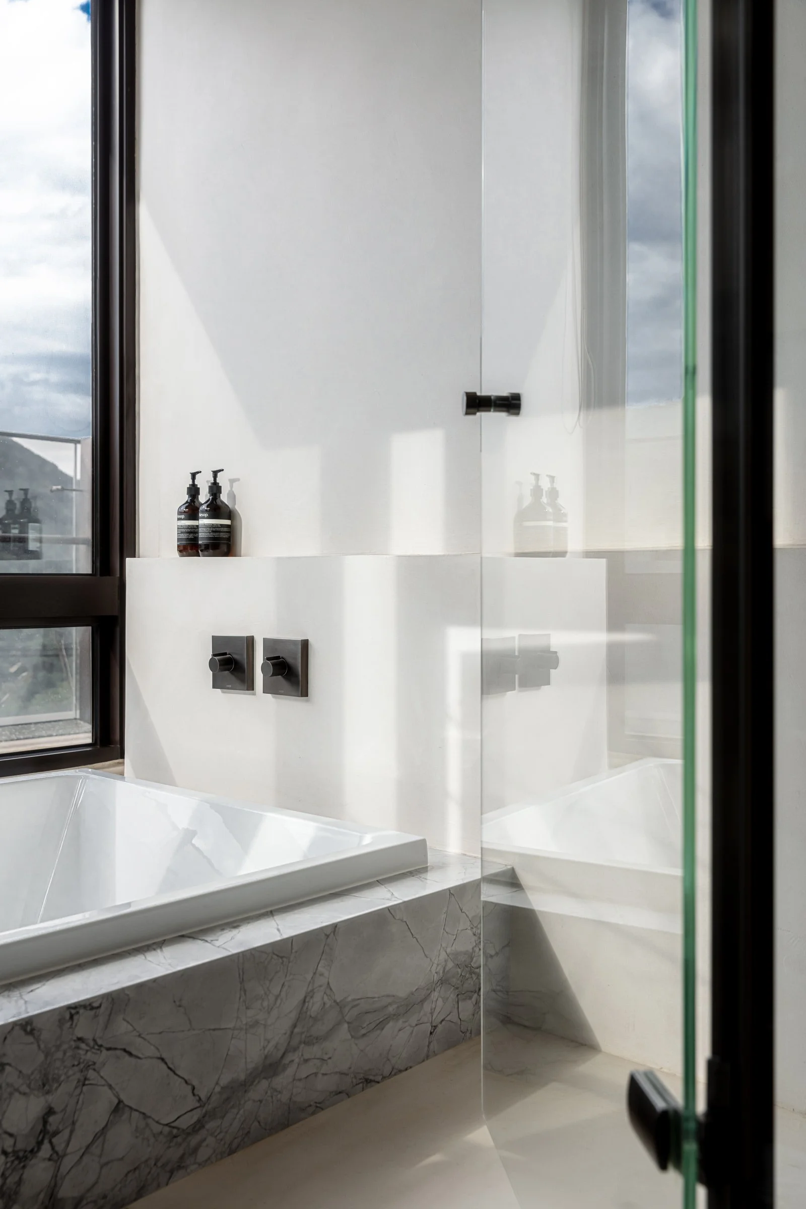 A Family Mountain Retreat in Taiwan’s Lush Yangmingshan — Design Anthology