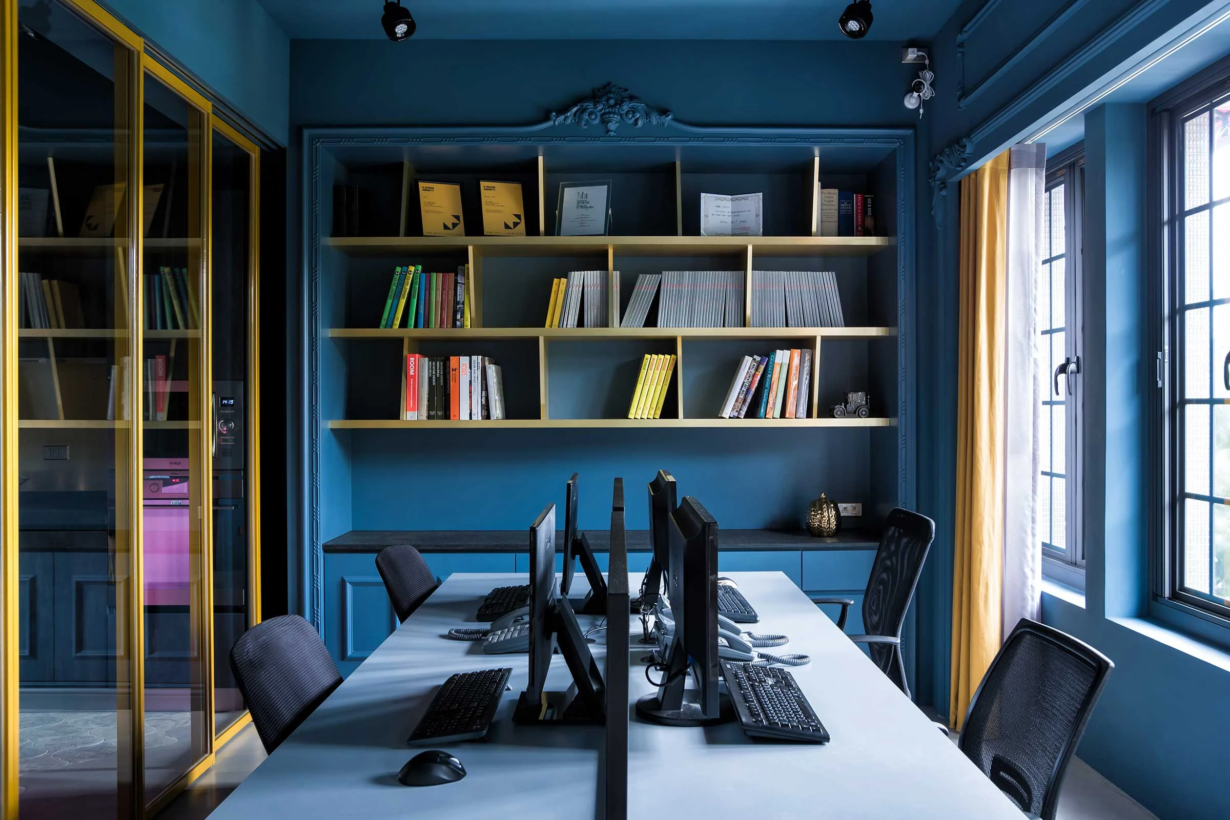 A Live-Work Unit Inspired by European Art history — Design Anthology