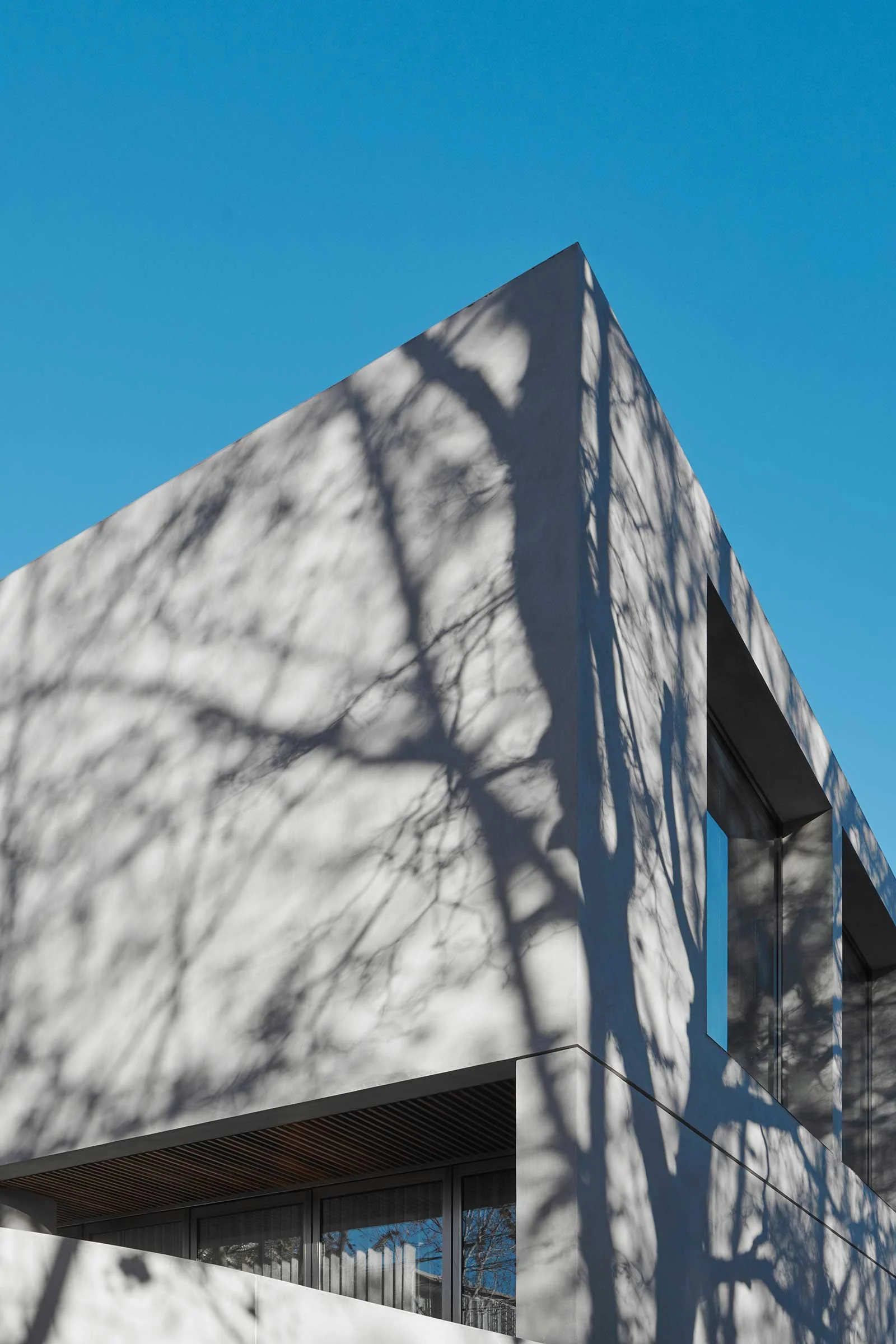 A Light-filled Home Lies Behind This Monolithic Facade — Design Anthology