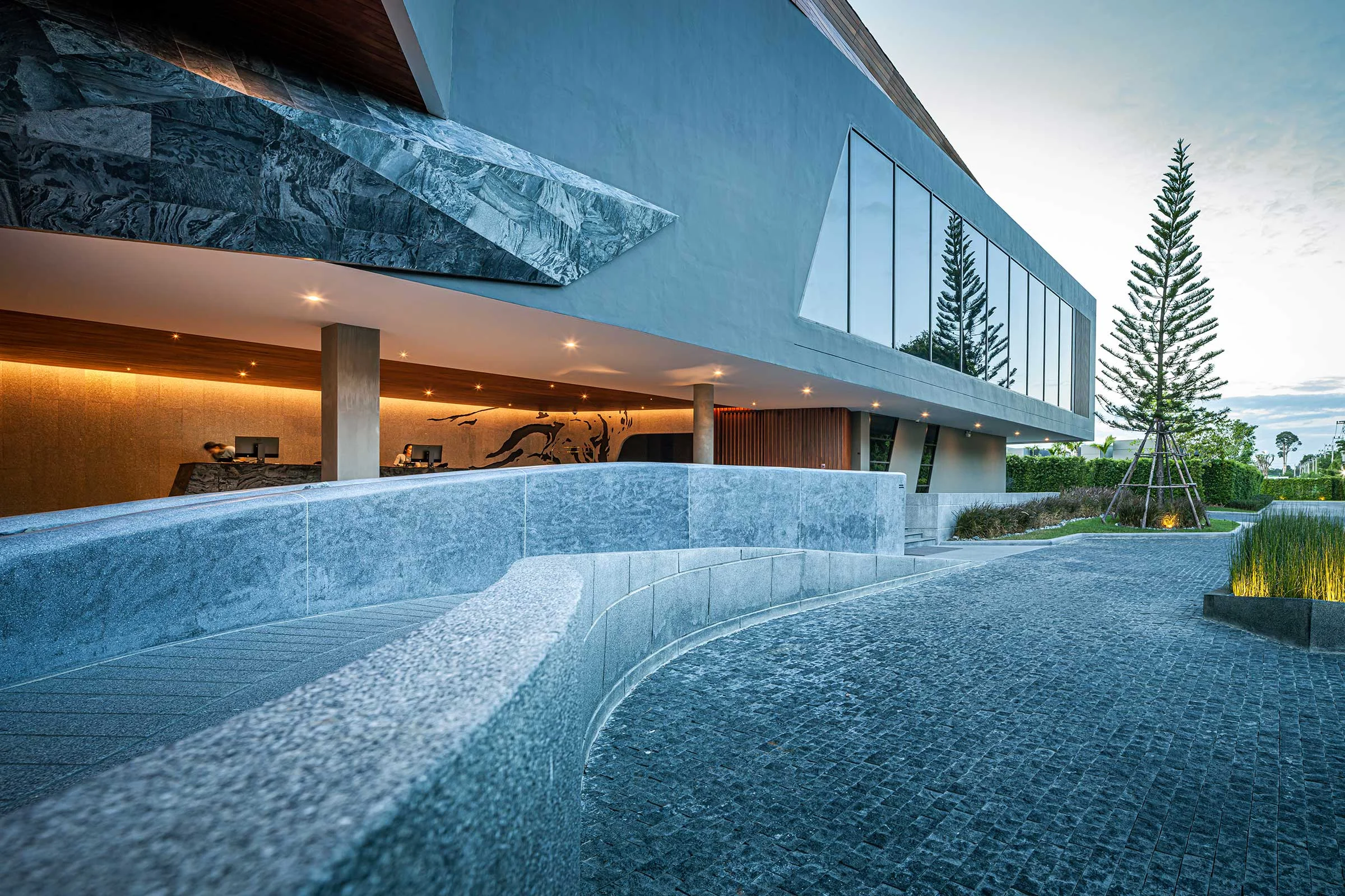 A Dynamic Beachside Resort Cast in Stone — Design Anthology