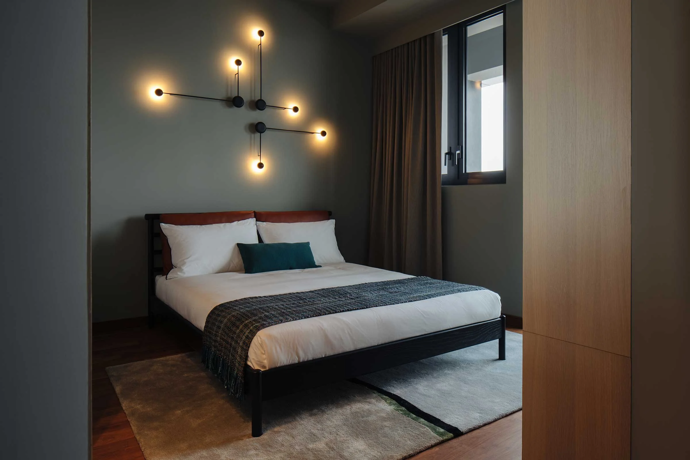 Interior Designer Gabriel Tan take on the Penthouse that Celebrates ...