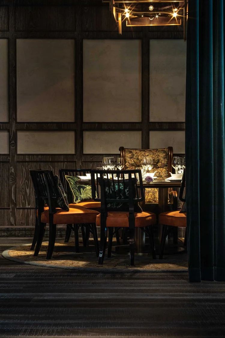 Mott 32 Opens at Marina Bay Sands — Design Anthology